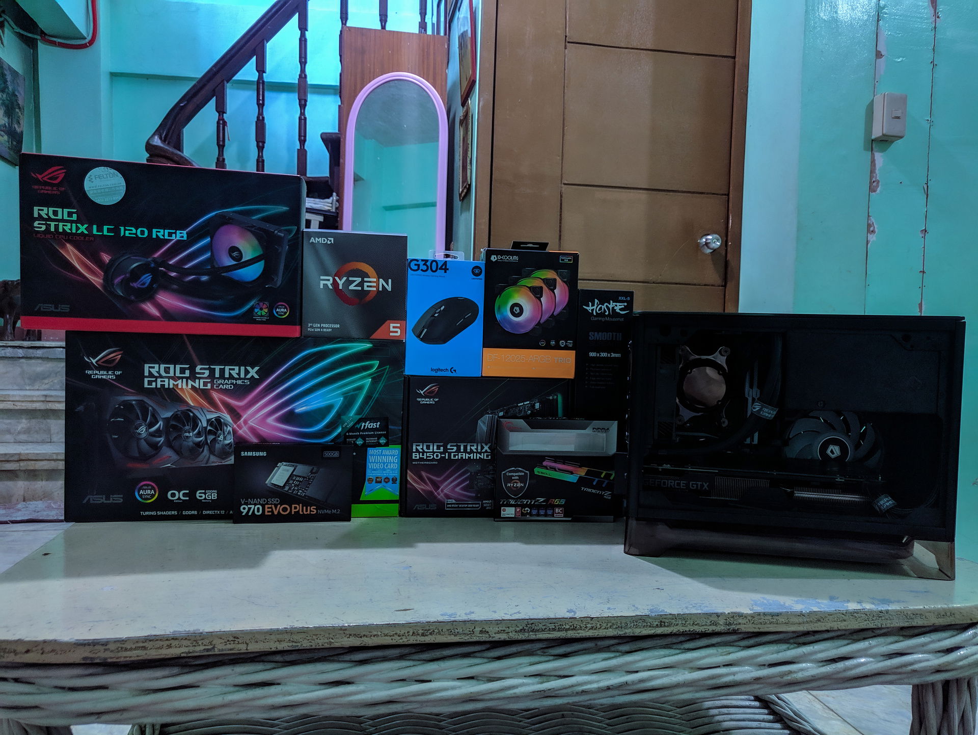 Mini Gaming PC (InWin A1 Plus, Black) » builds.gg