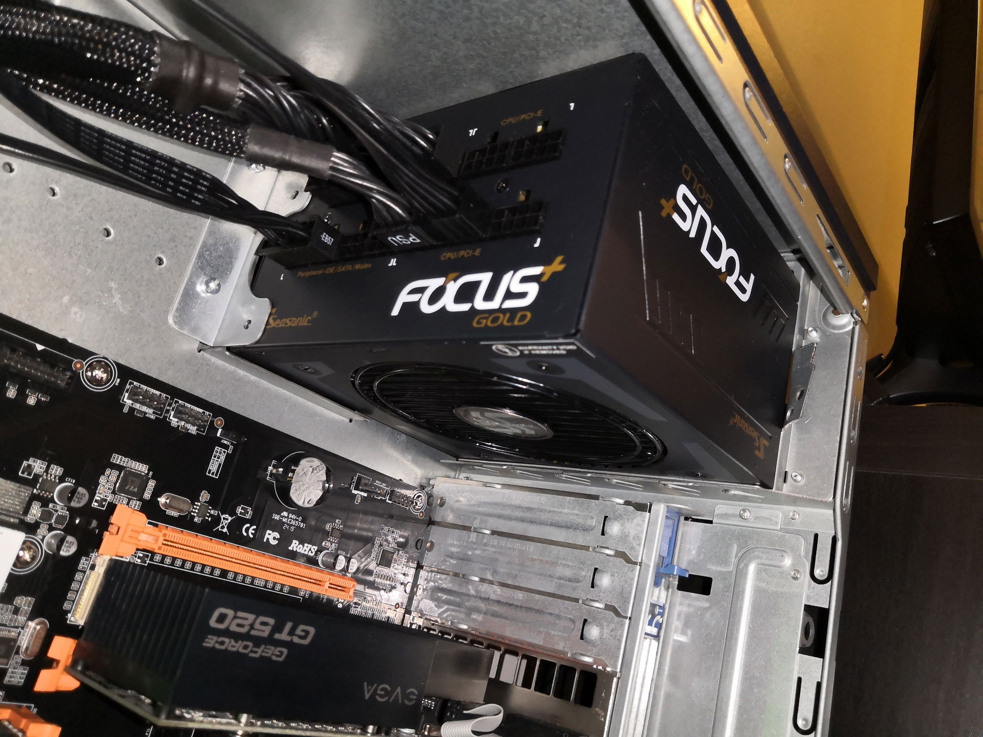 The chinese server » builds.gg