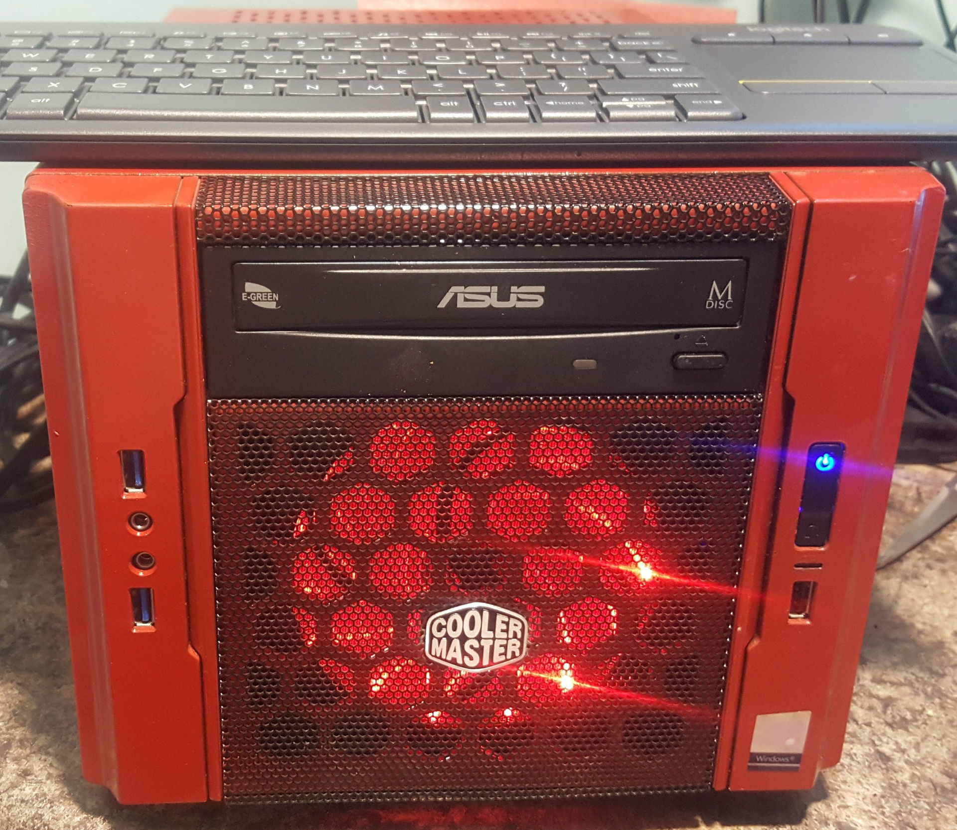 Cooler Master Elite 130 HTPC » builds.gg