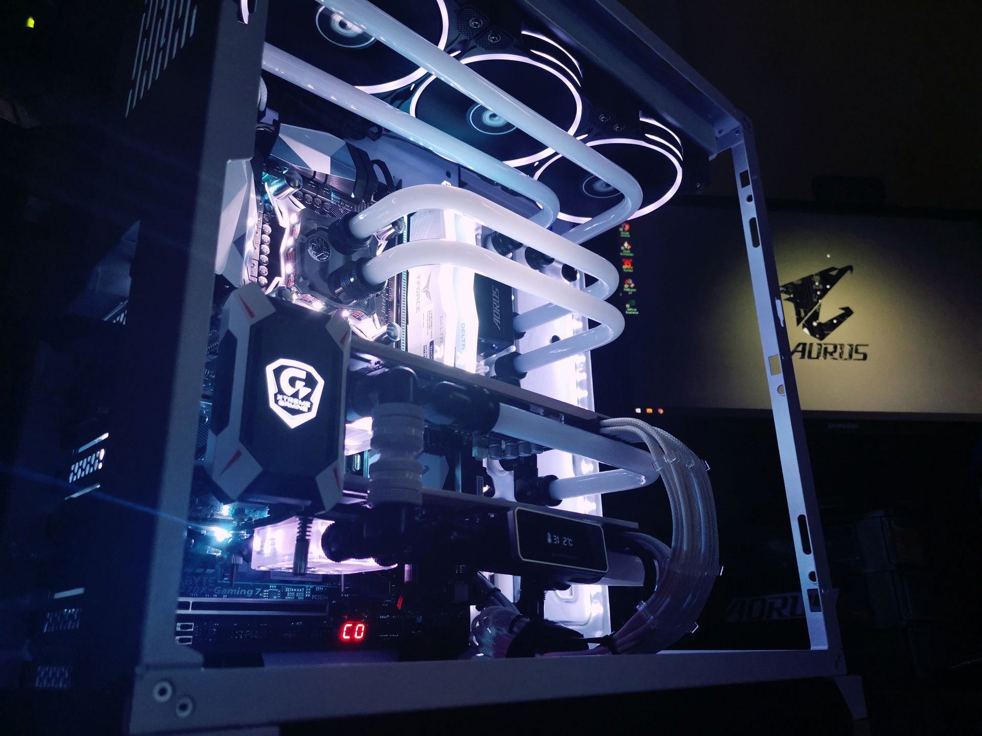 Frosted SLi » builds.gg