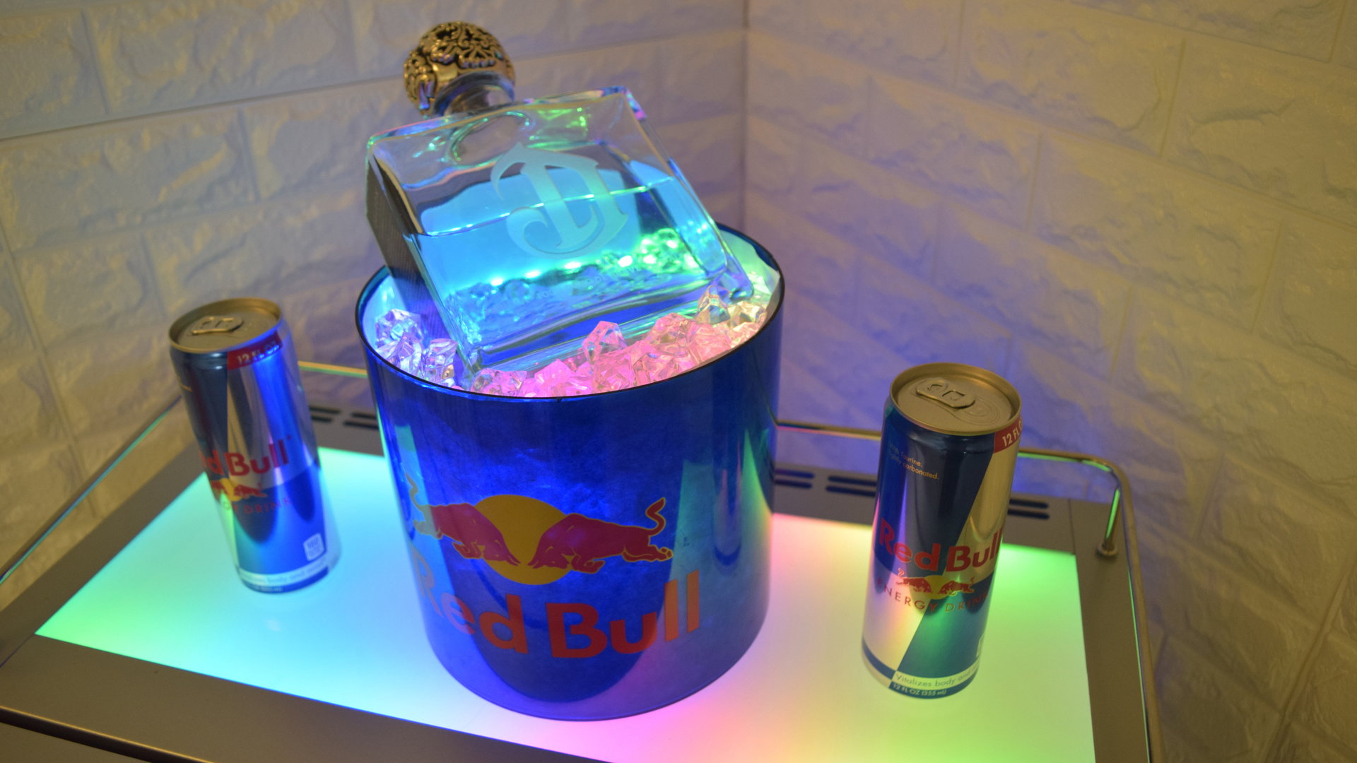 Red Bull Mini Fridge watercooled PC » builds.gg