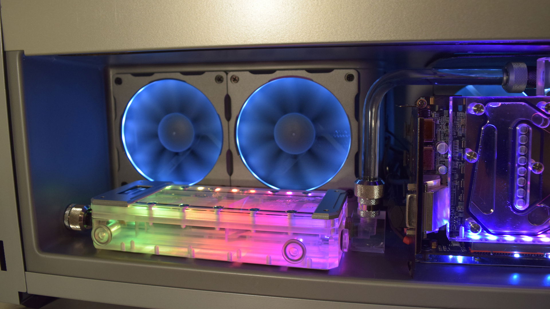 Red Bull Mini Fridge watercooled PC » builds.gg