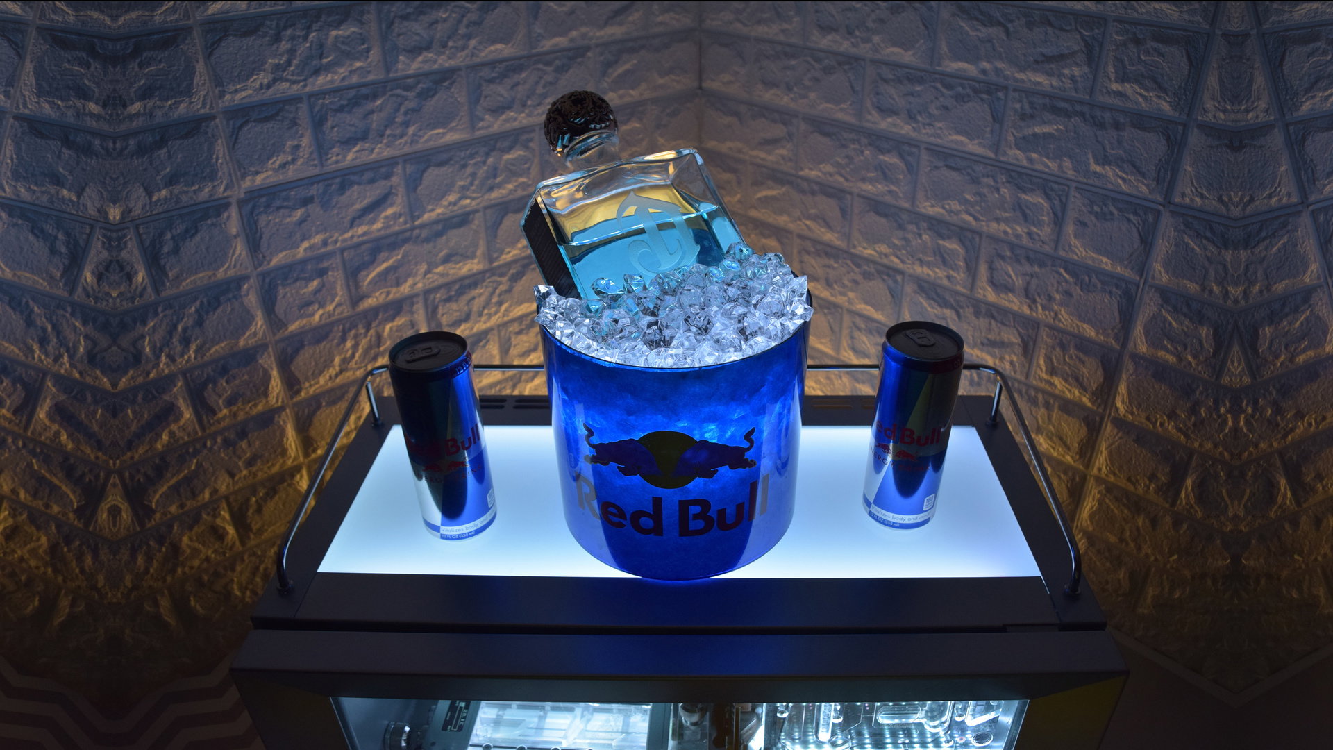 Red Bull Mini Fridge watercooled PC » builds.gg