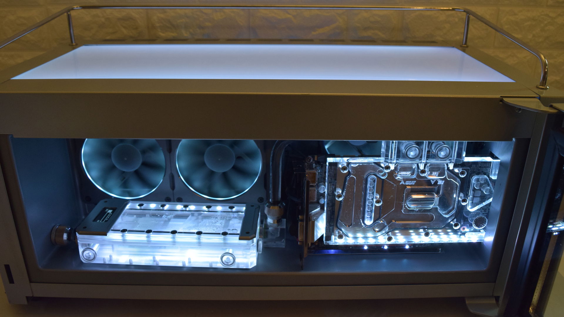 Red Bull Mini Fridge watercooled PC » builds.gg