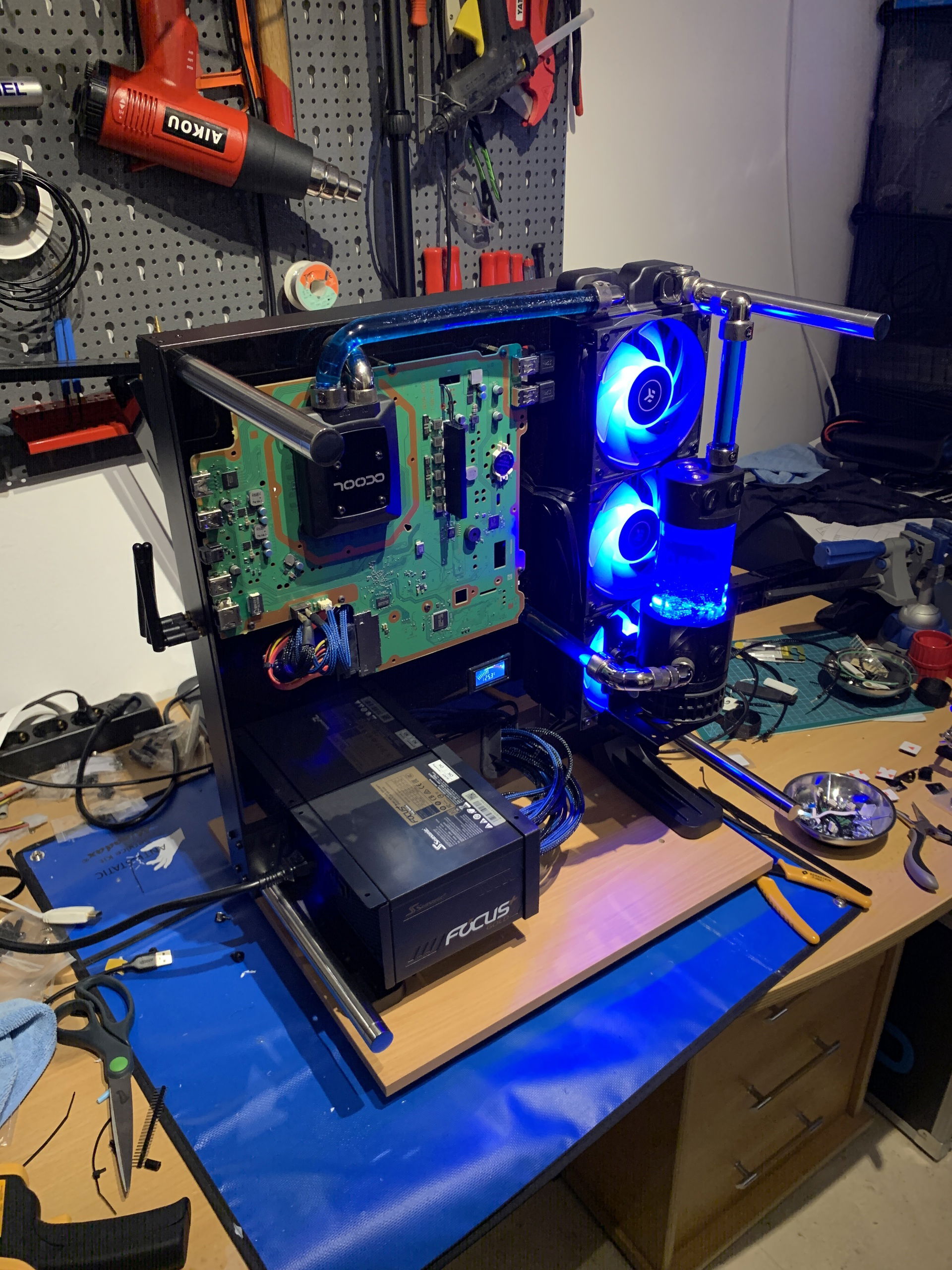 PS4 Ultra (Watercooled) » builds.gg