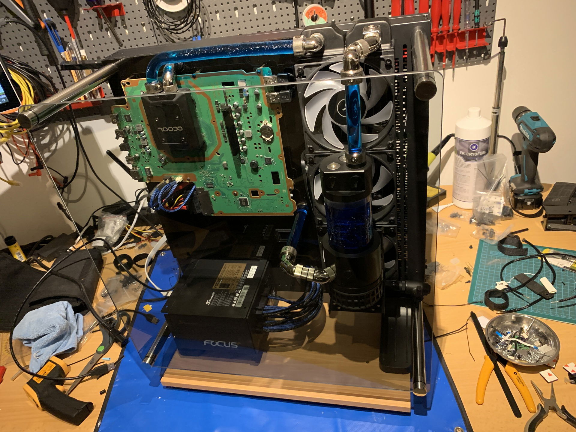 PS4 Ultra (Watercooled) » builds.gg