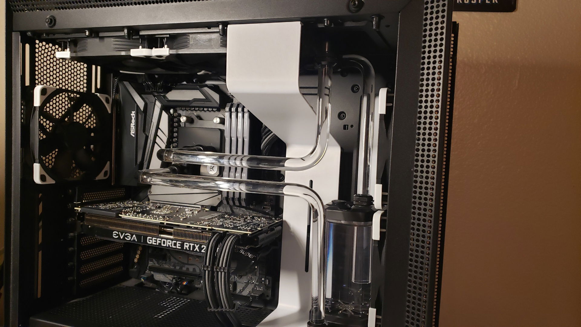H700 Custom Loop » builds.gg