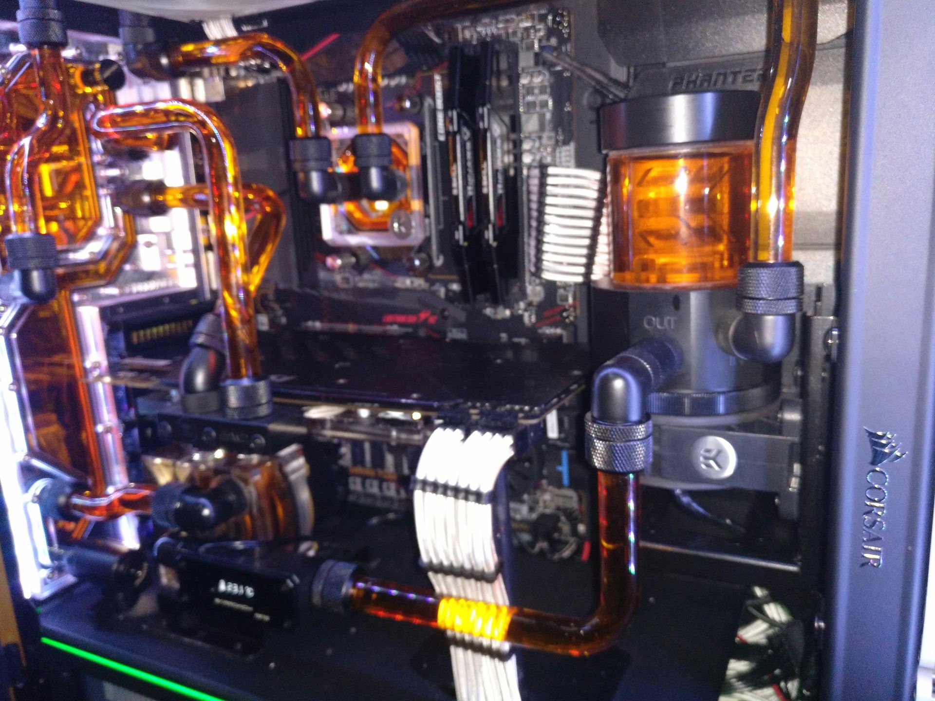 Phanteks Evolv X » builds.gg