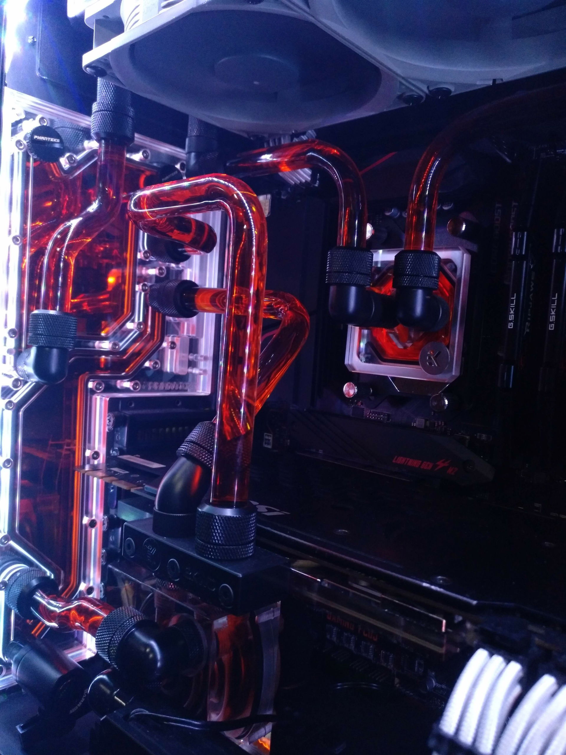 Phanteks Evolv X » builds.gg