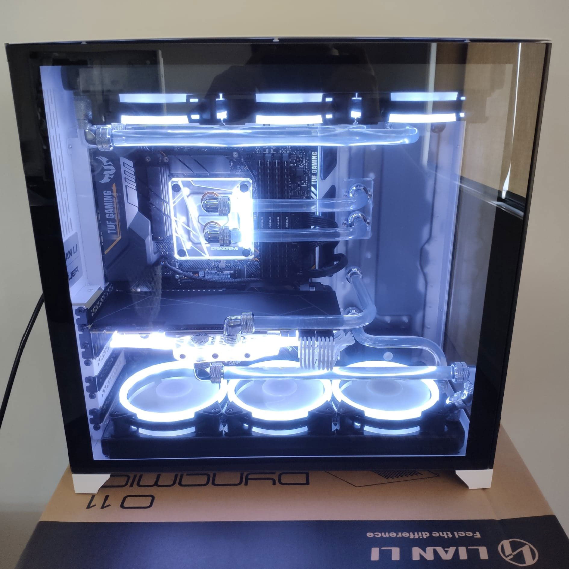 Standard O11 Dynamic with Distro Plate » builds.gg