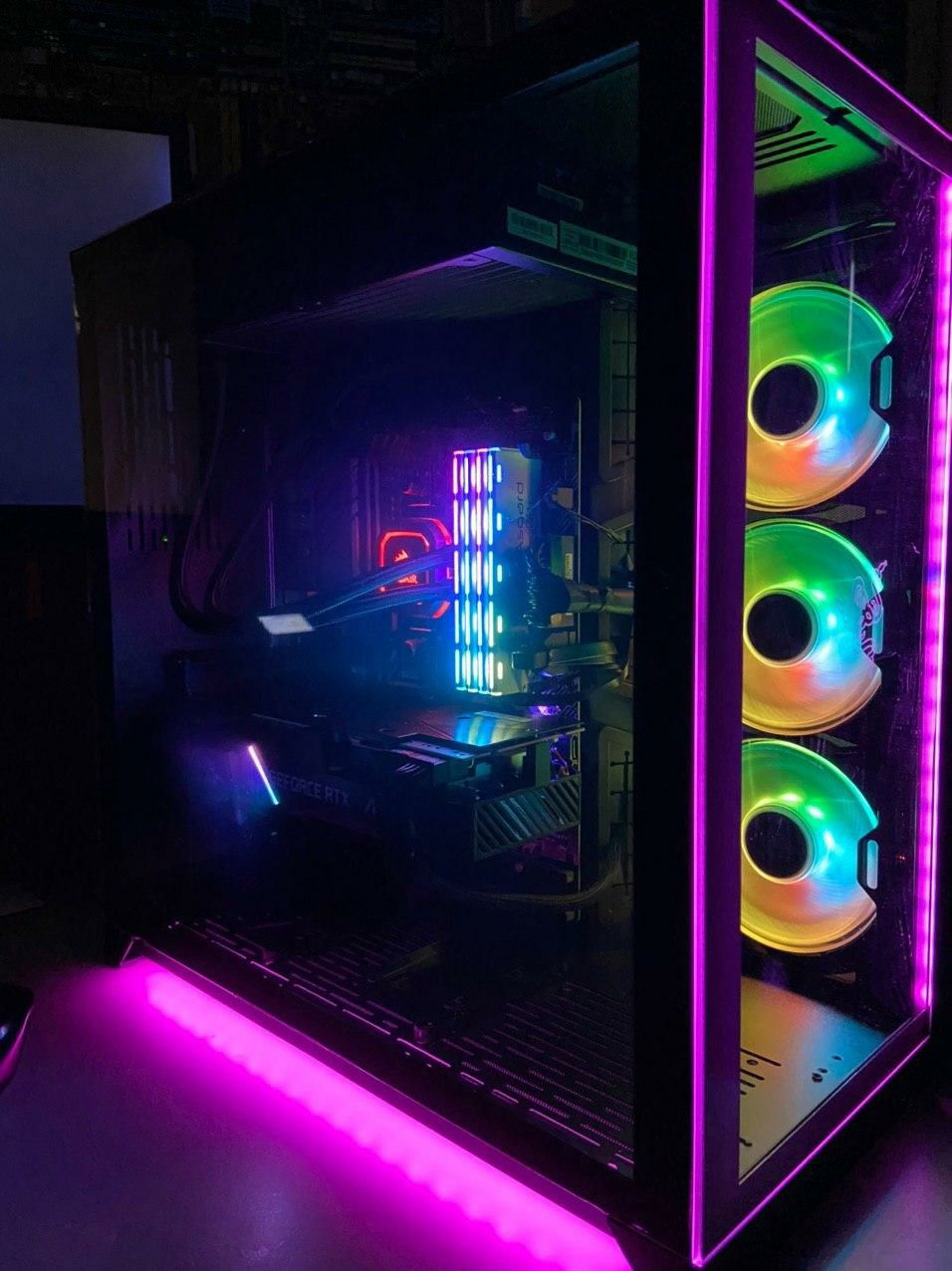 Lian-Li PC011 Razer Edition Build » builds.gg