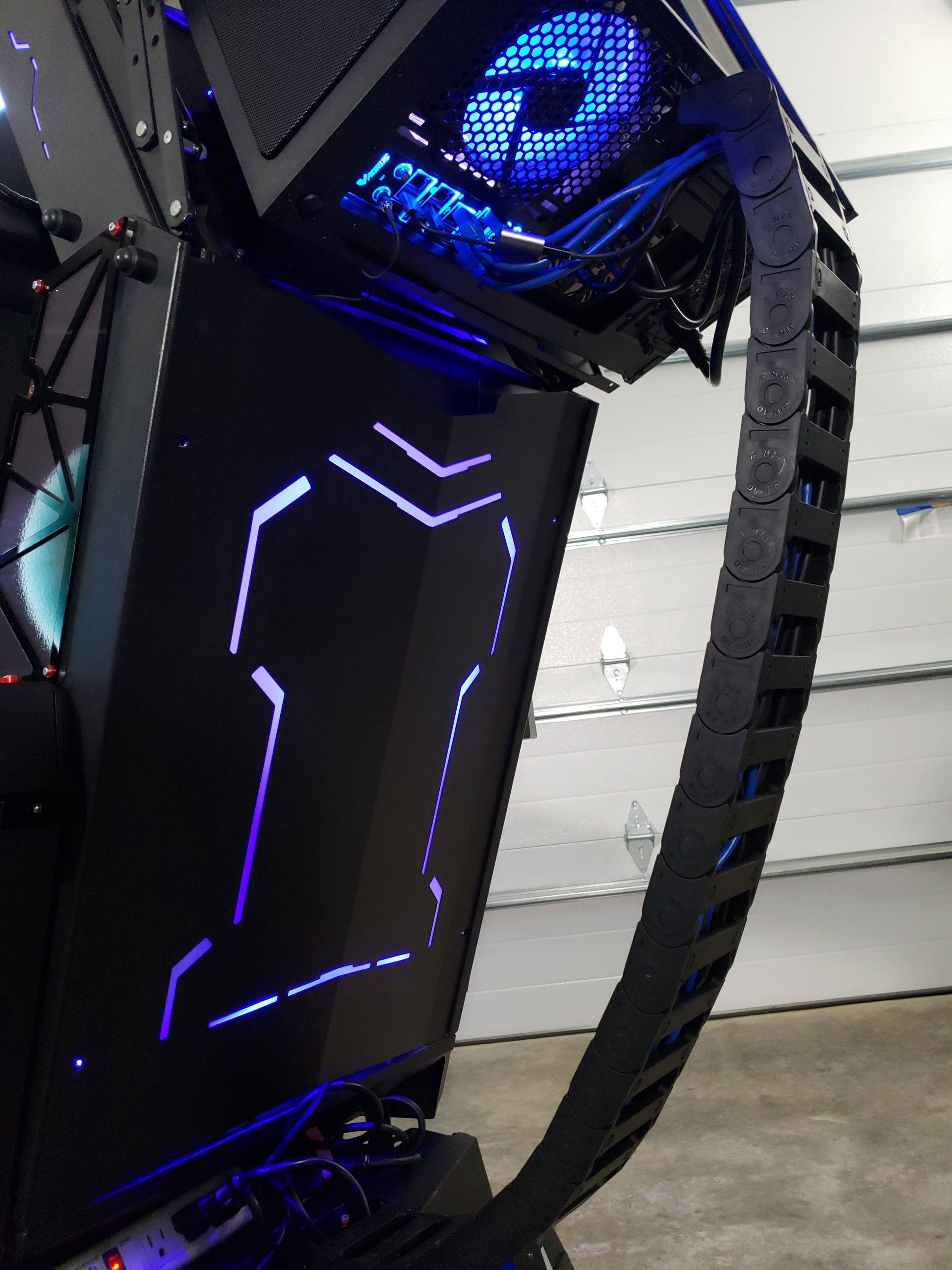 Alpha R1 Redbull Mod » builds.gg