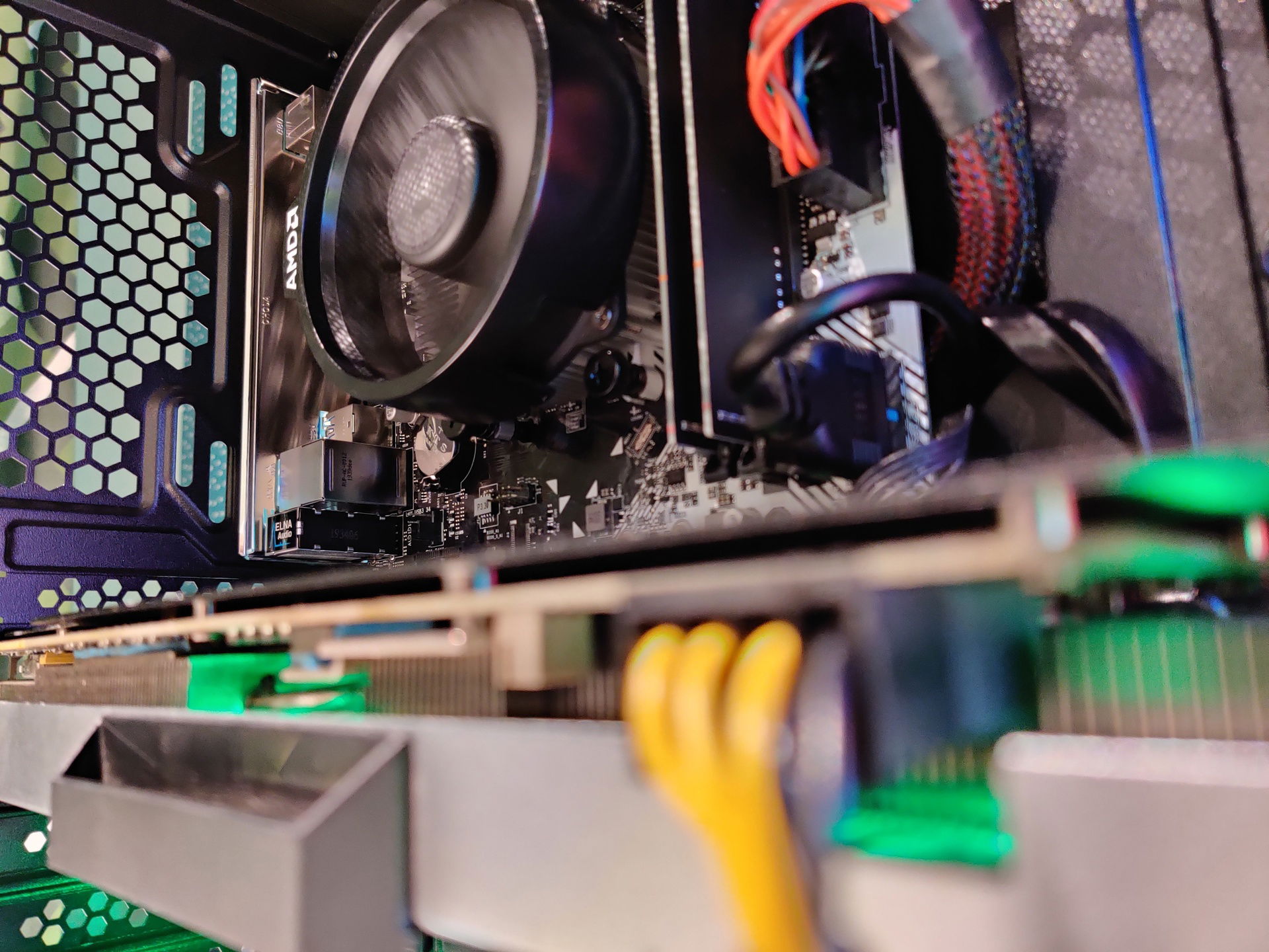 $550 Budget Gaming PC Build » builds.gg