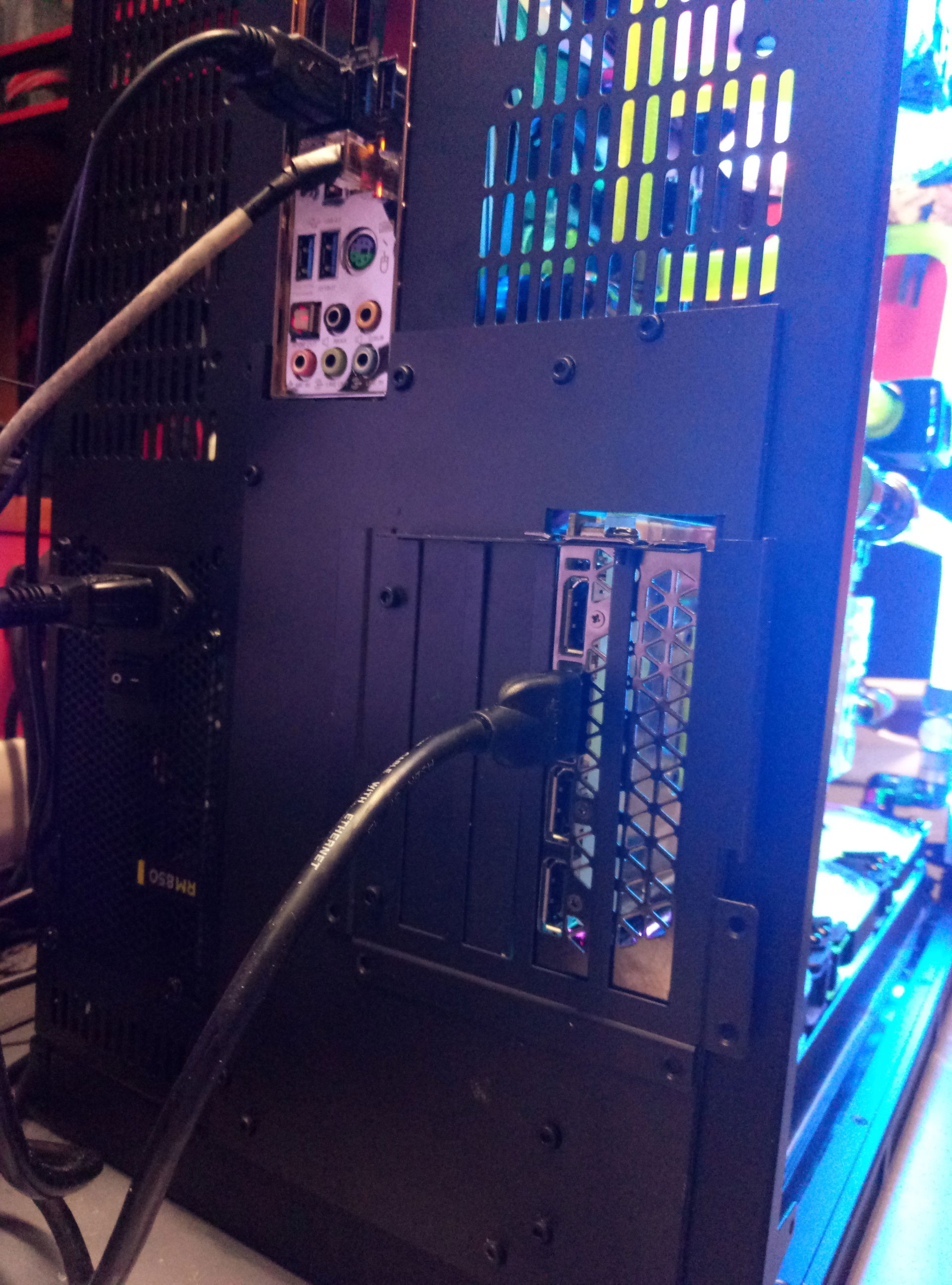 Customer Build. 25 - Lian-Li Custom loop » builds.gg