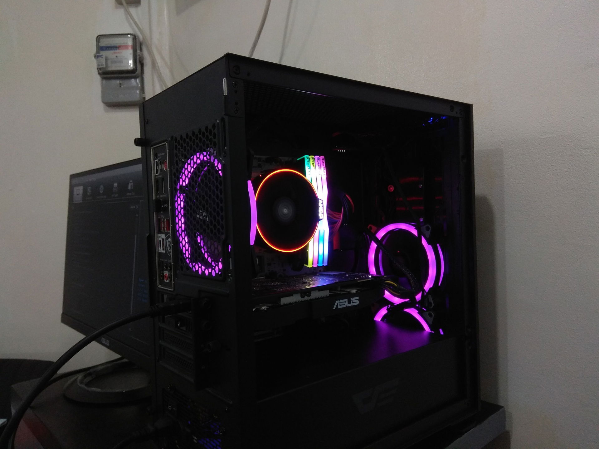 CHARIZARD-DS WORKSTATION » builds.gg