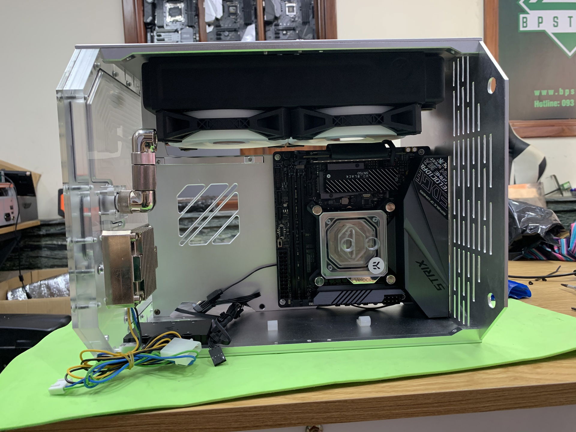 Mjolnir Case » builds.gg