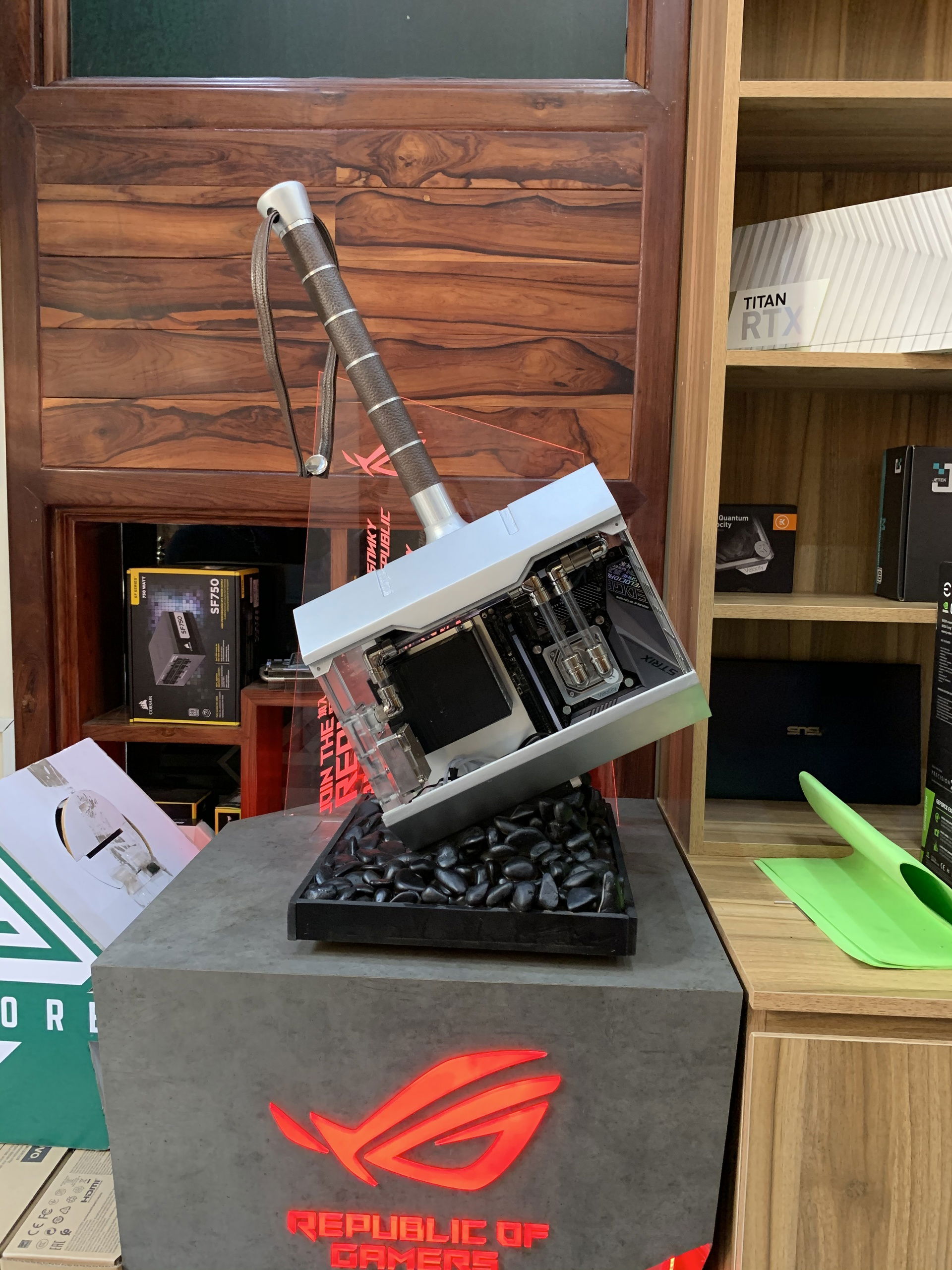 Mjolnir Case » builds.gg