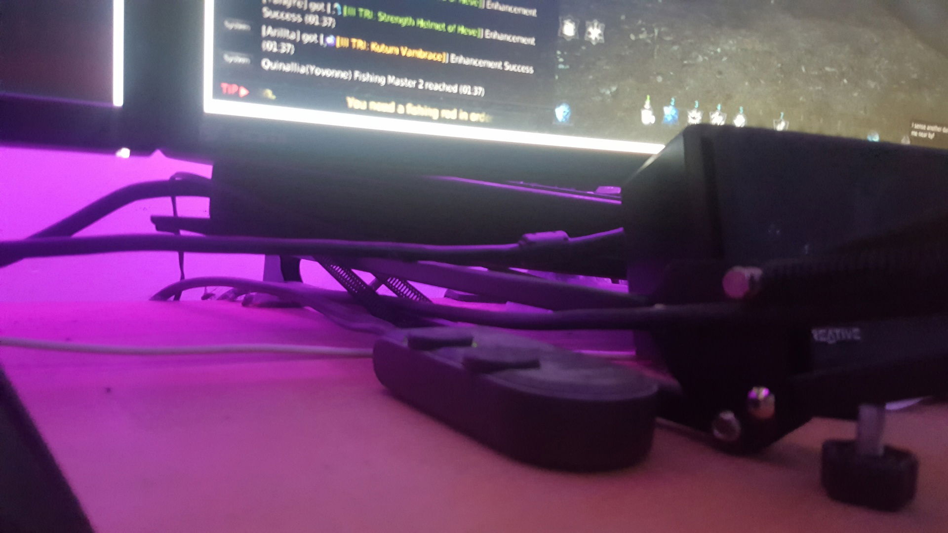 New rig, finally. Now with RGB, for better fps. » builds.gg