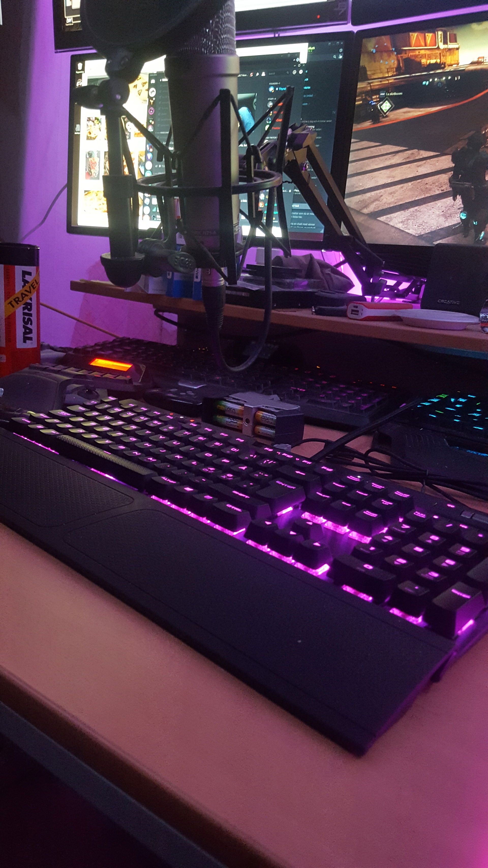 New rig, finally. Now with RGB, for better fps. » builds.gg