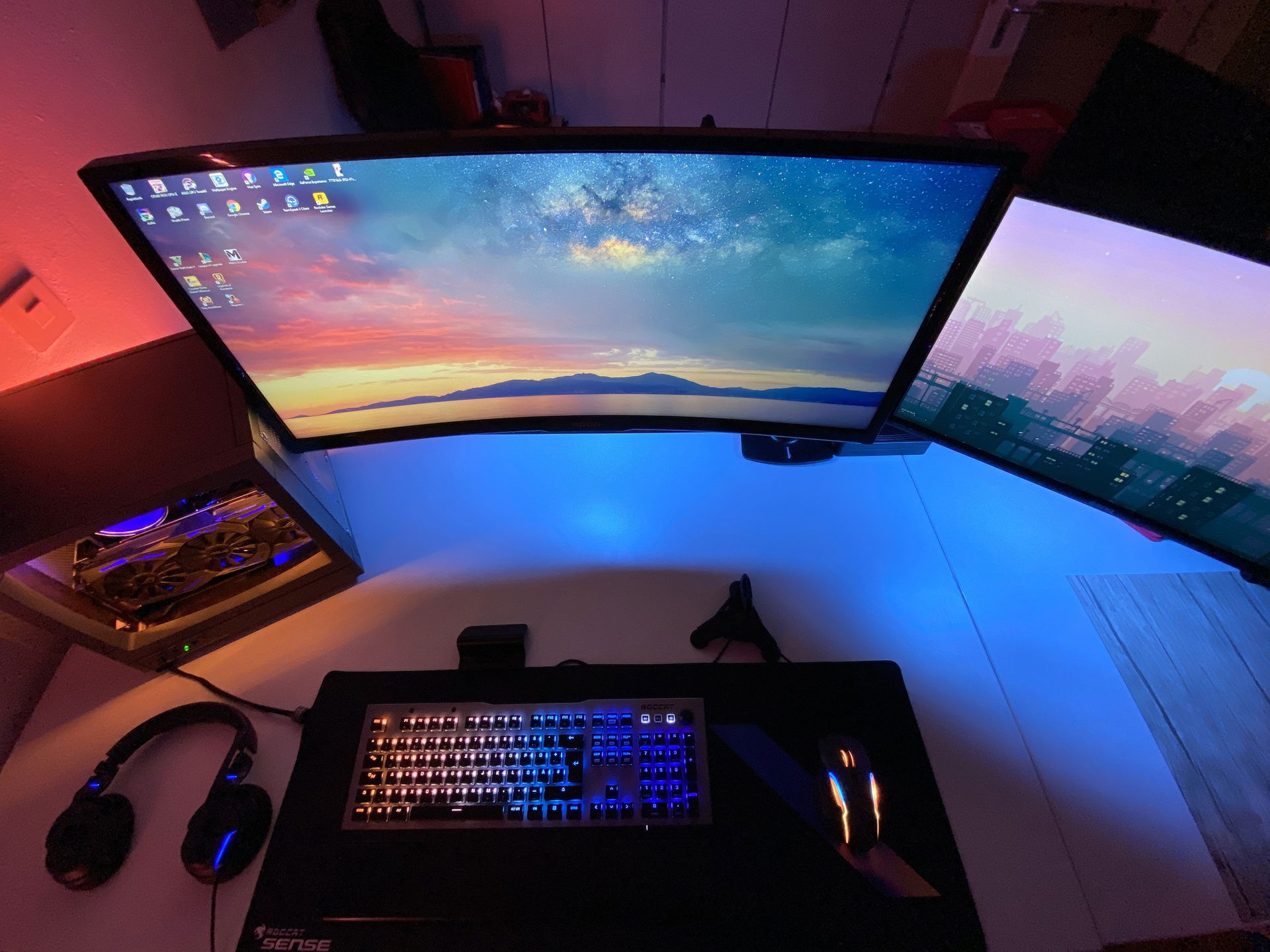 Monitor PC » builds.gg