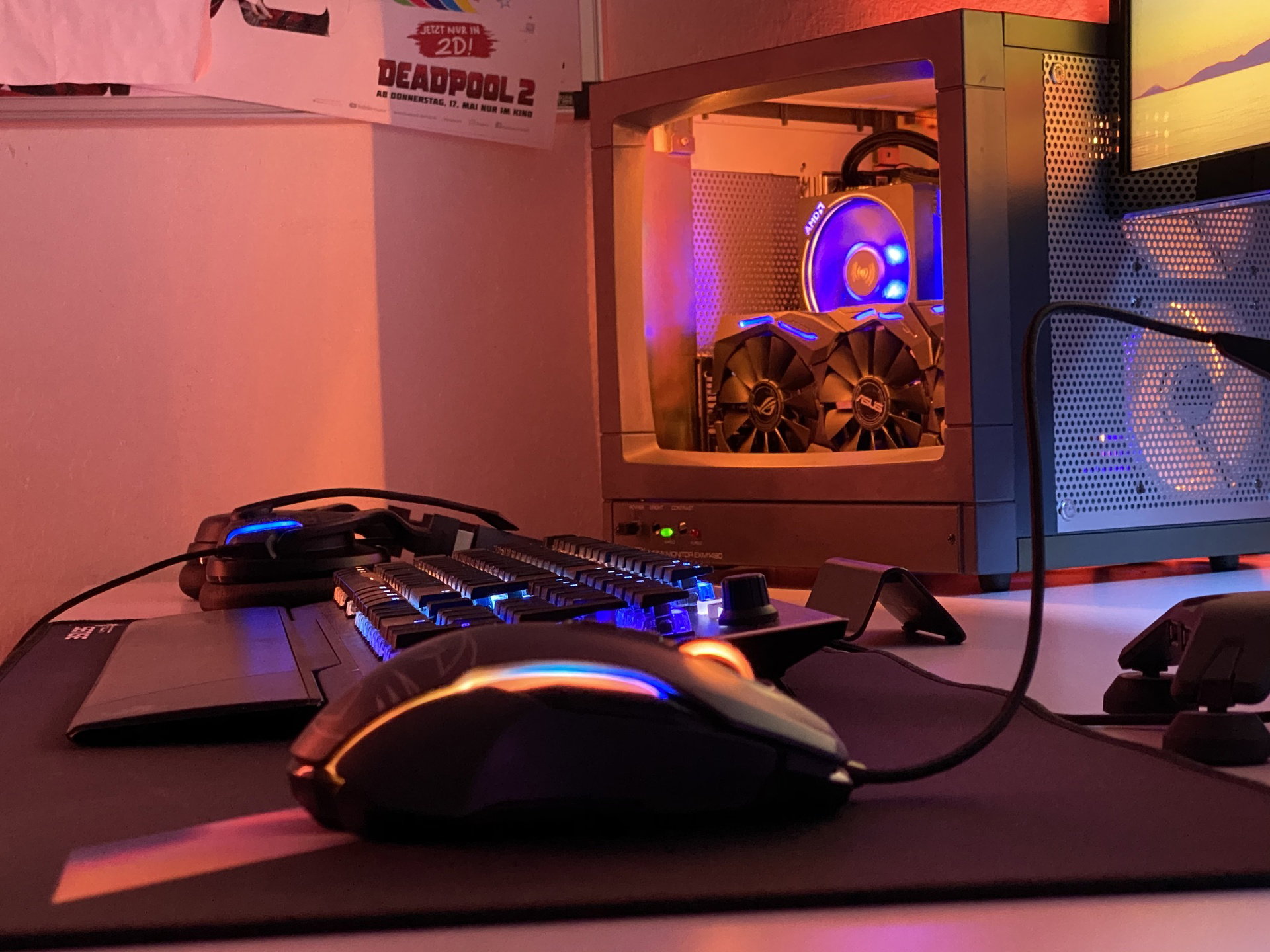 Monitor PC » builds.gg
