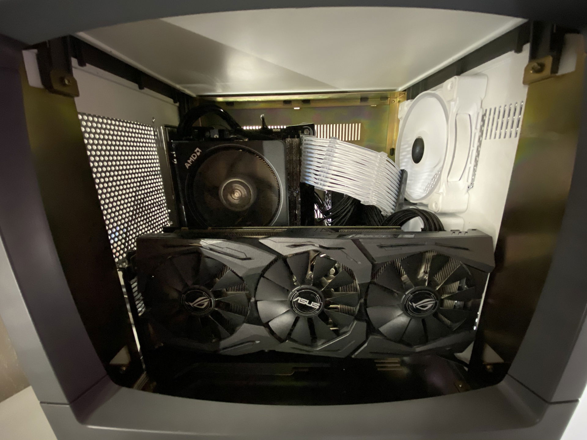 Monitor PC » builds.gg