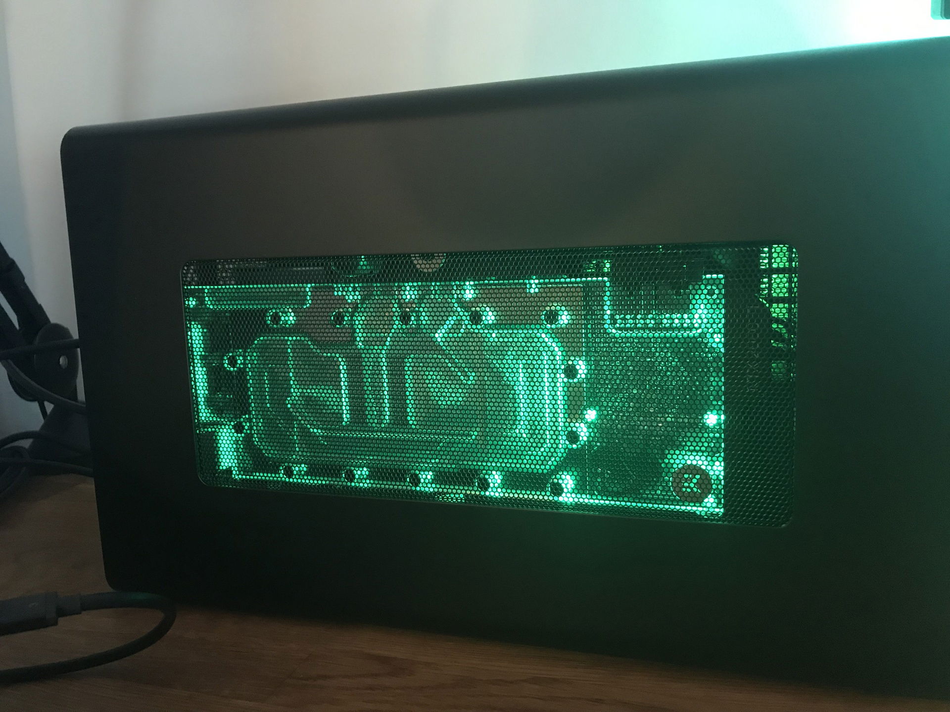 Water-cooled Razer Core X » builds.gg