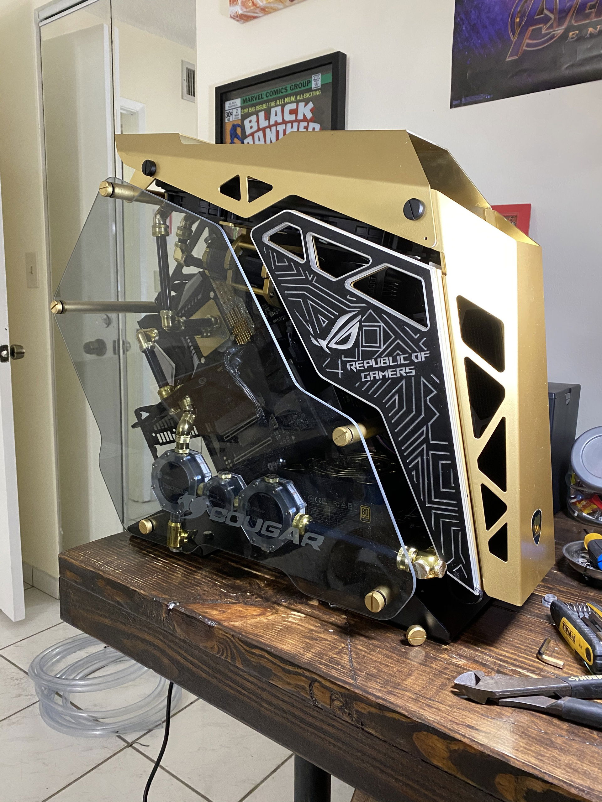 Black and gold » builds.gg