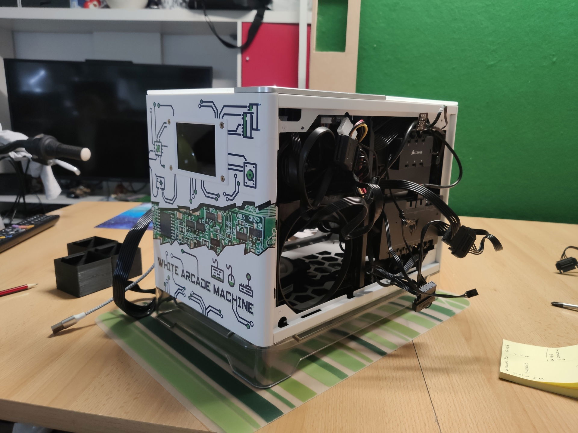 KK - WHITE ARCADE MACHINE » builds.gg