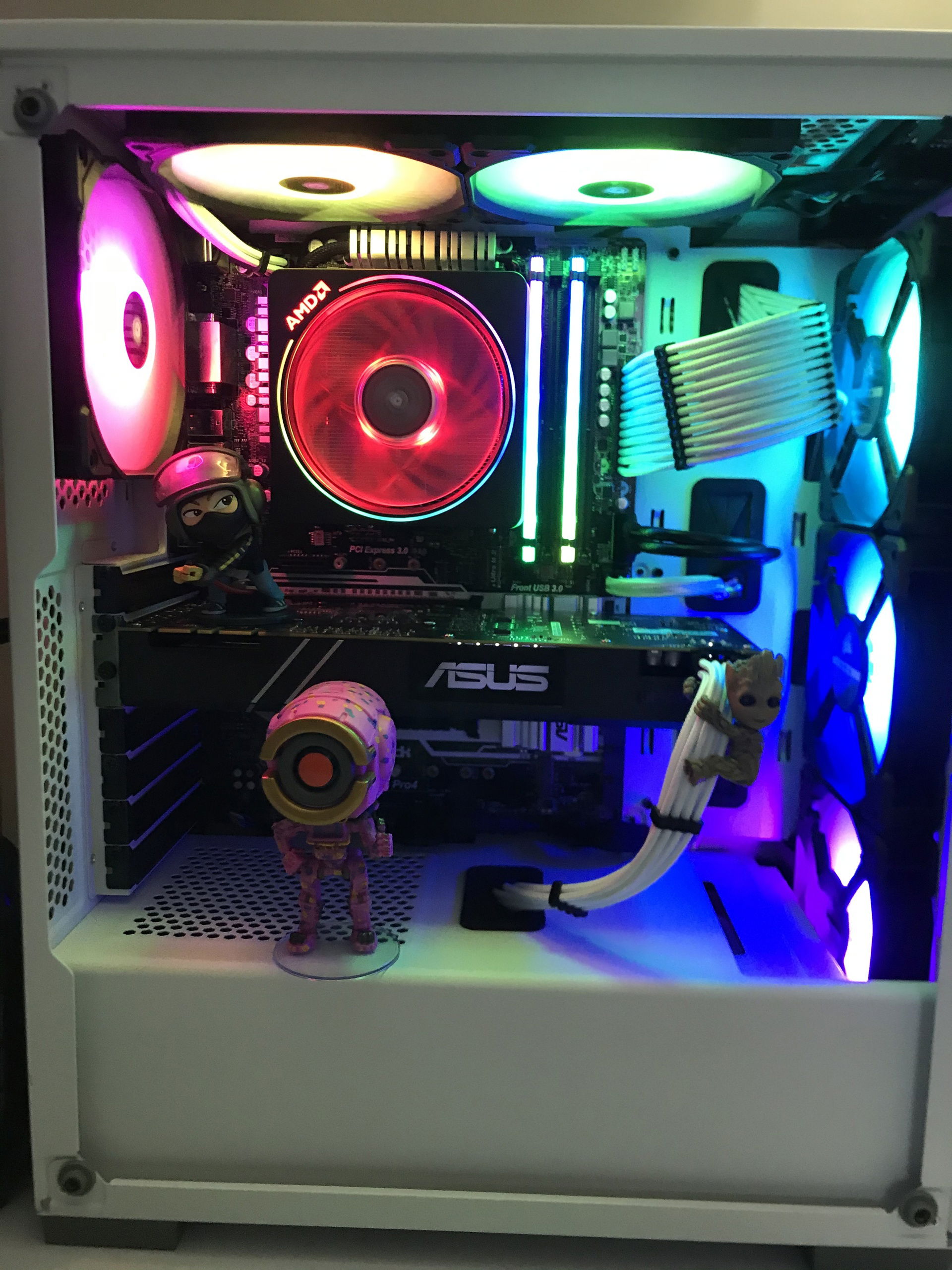 White Out With Rgb » builds.gg