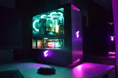 Custom Pc Build #77 "Pink Glaze" A gaming pc on a Lian-Li 011 Dynamic ...