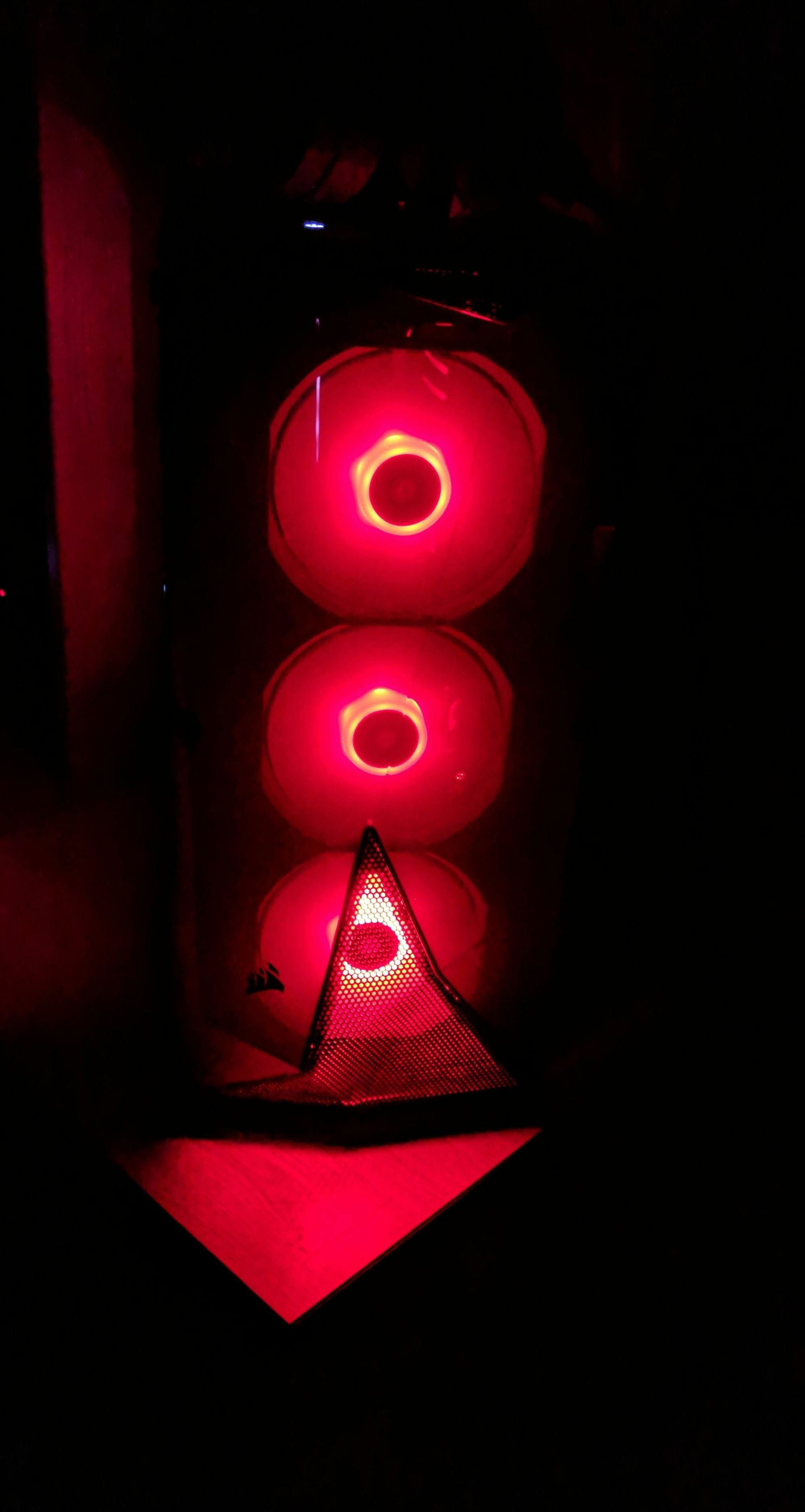 Red and Black Gaming Rig » builds.gg