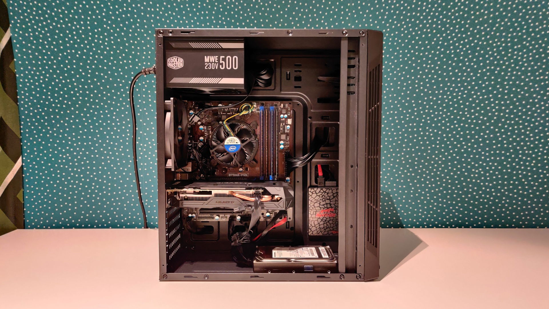 $300 Gaming PC - GTX 1060 + i5 » builds.gg