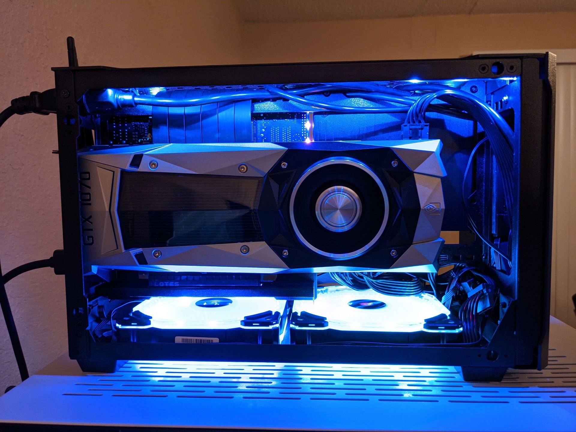 Small SFF Sliger SM550 » builds.gg