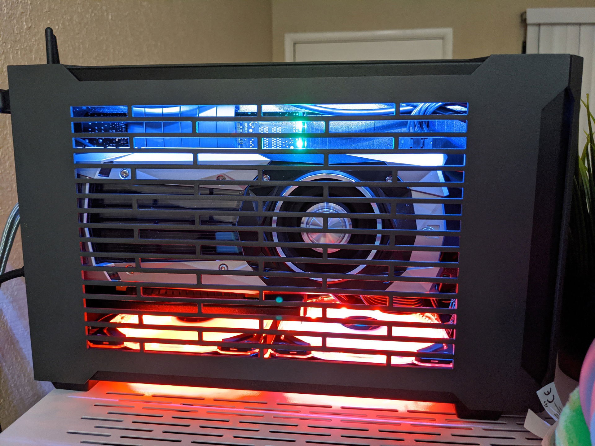 Small SFF Sliger SM550 » builds.gg