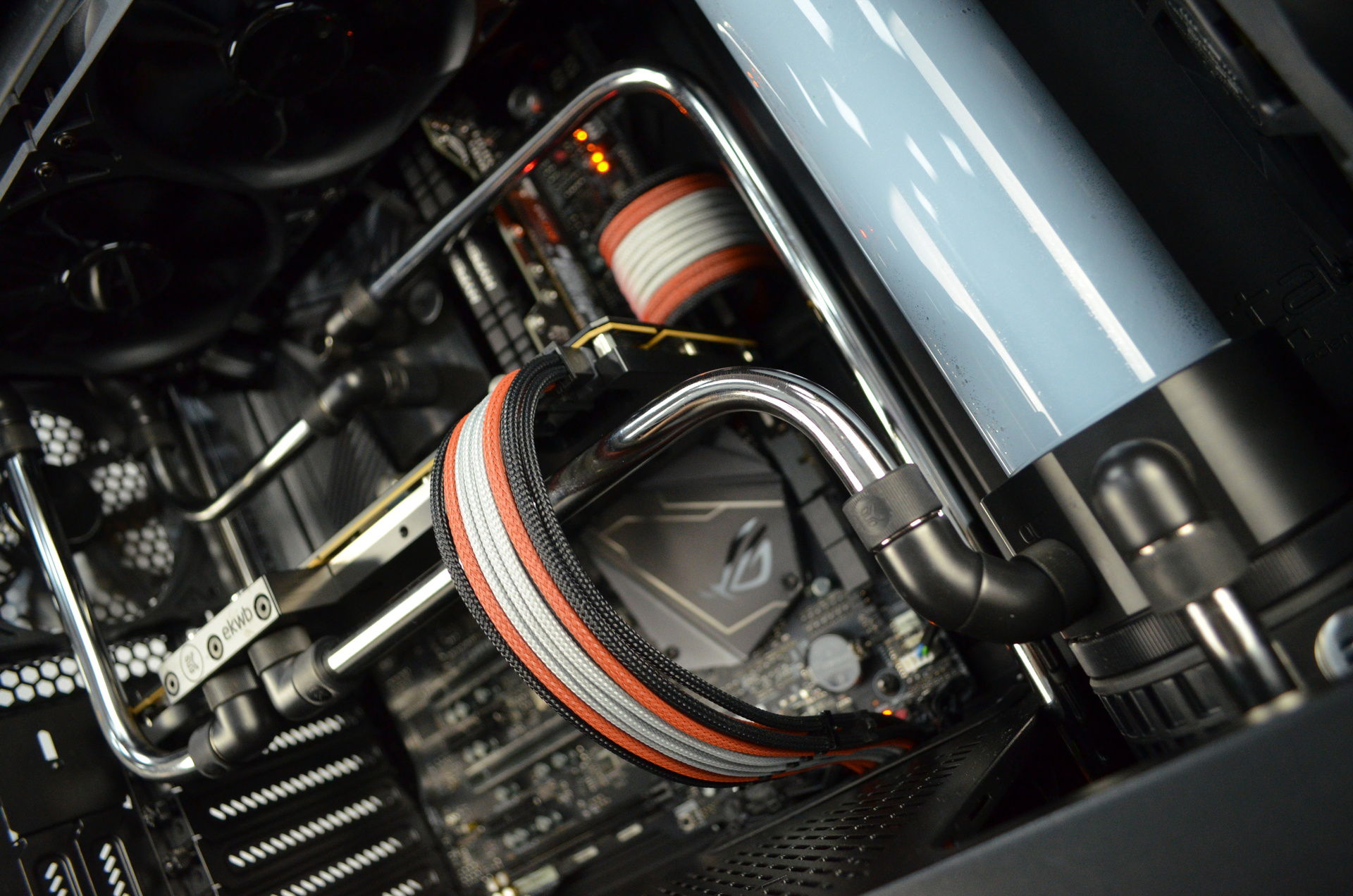 Fractal Design R6 » builds.gg