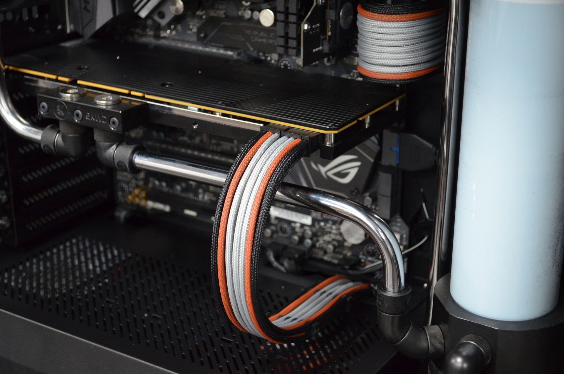 Fractal Design R6 » builds.gg