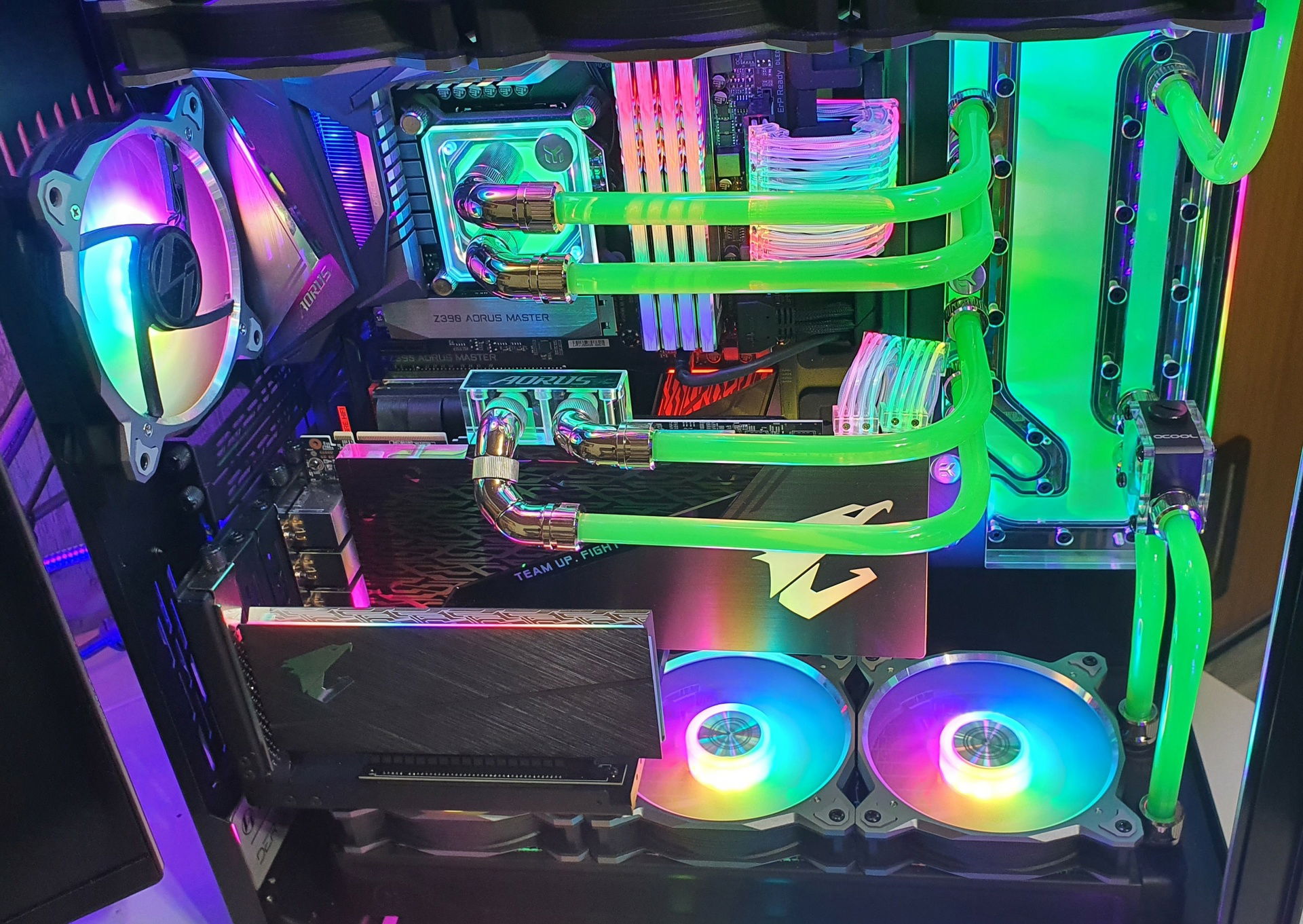 Lian-Li O11 Dynamic XL Black Custom WaterCooled EKWB Aorus Build ...