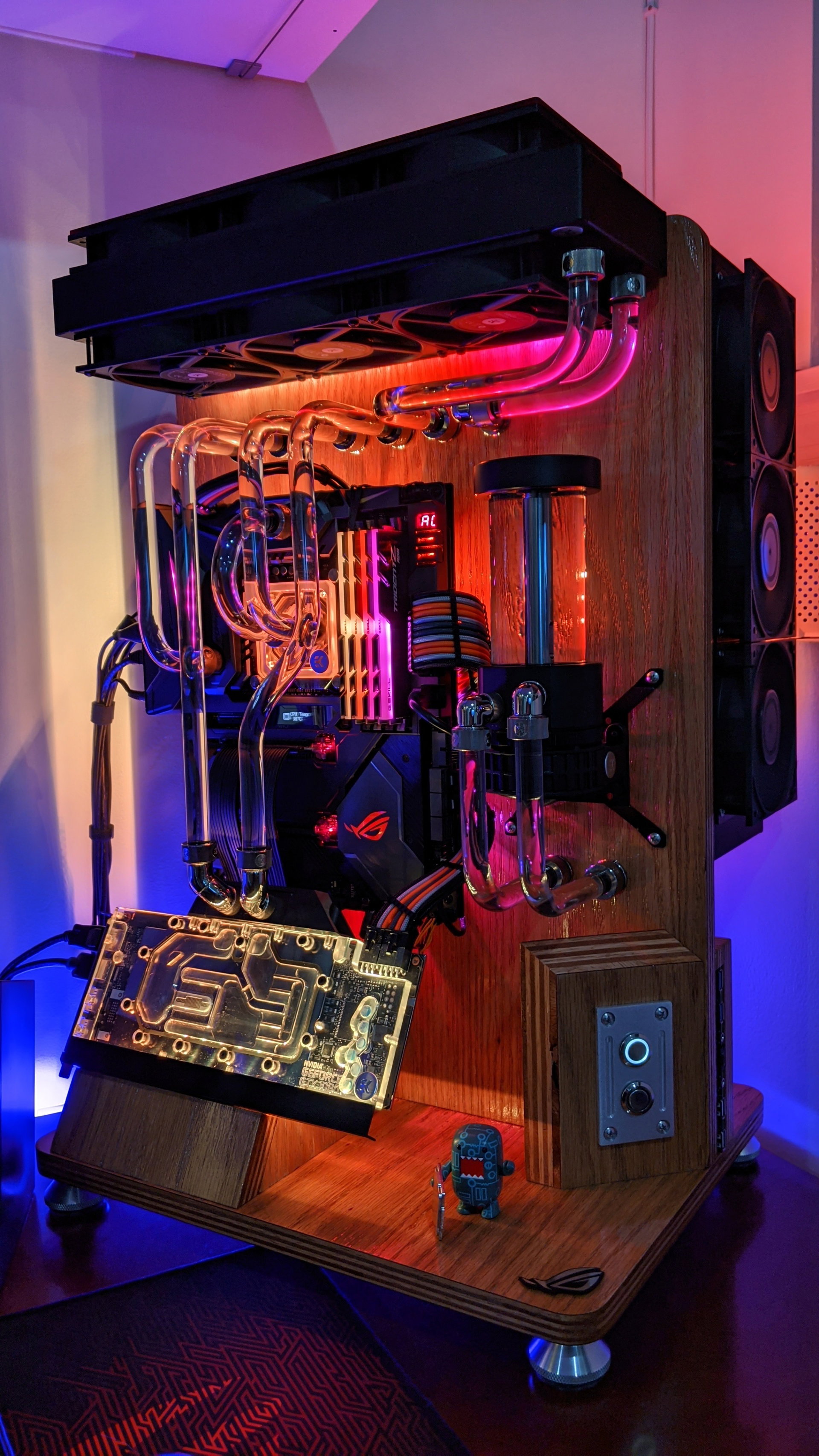 Oak Pillar - Custom Built Case » builds.gg