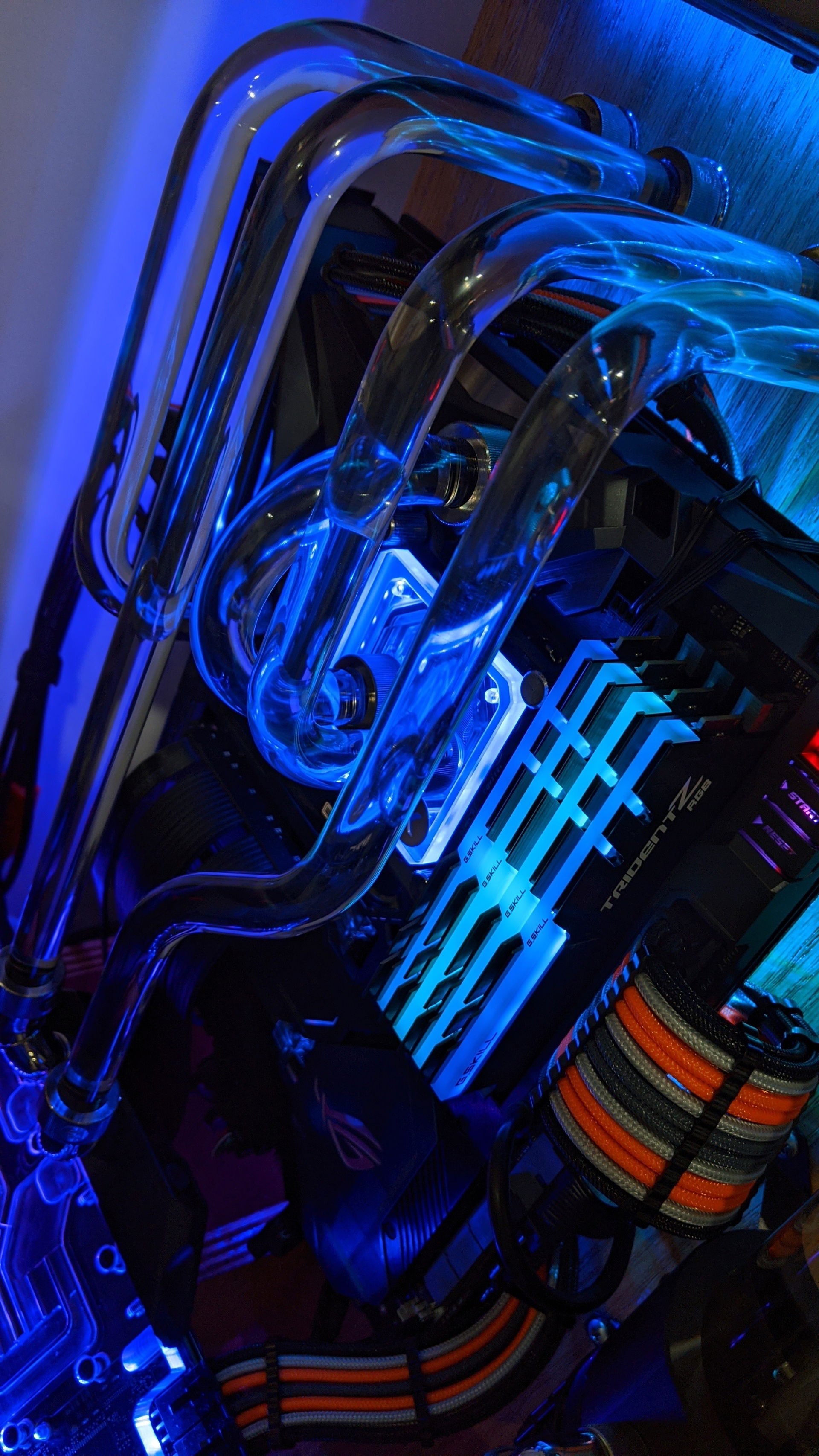 Oak Pillar - Custom Built Case » builds.gg