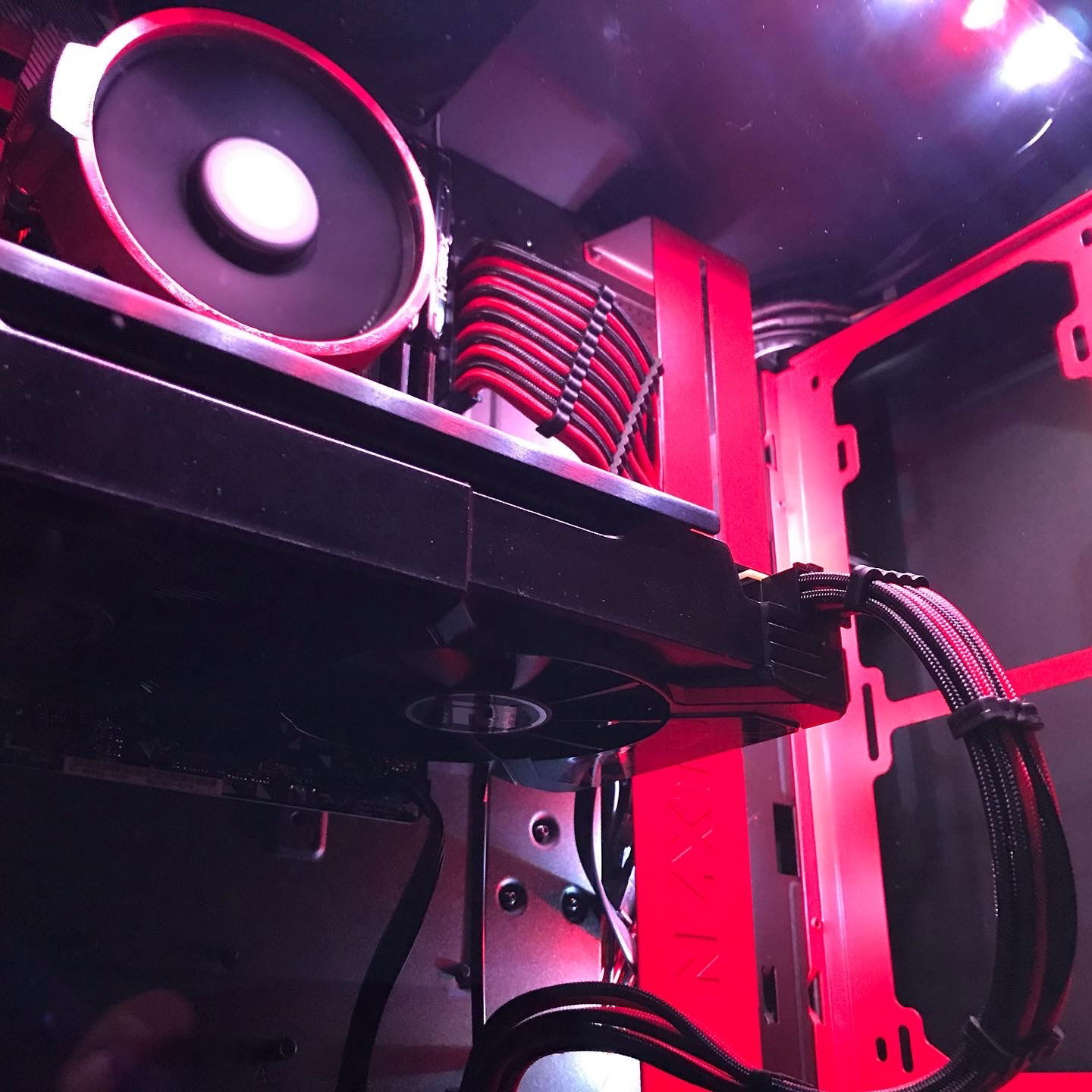 Red and Black Budget Console Killer » builds.gg