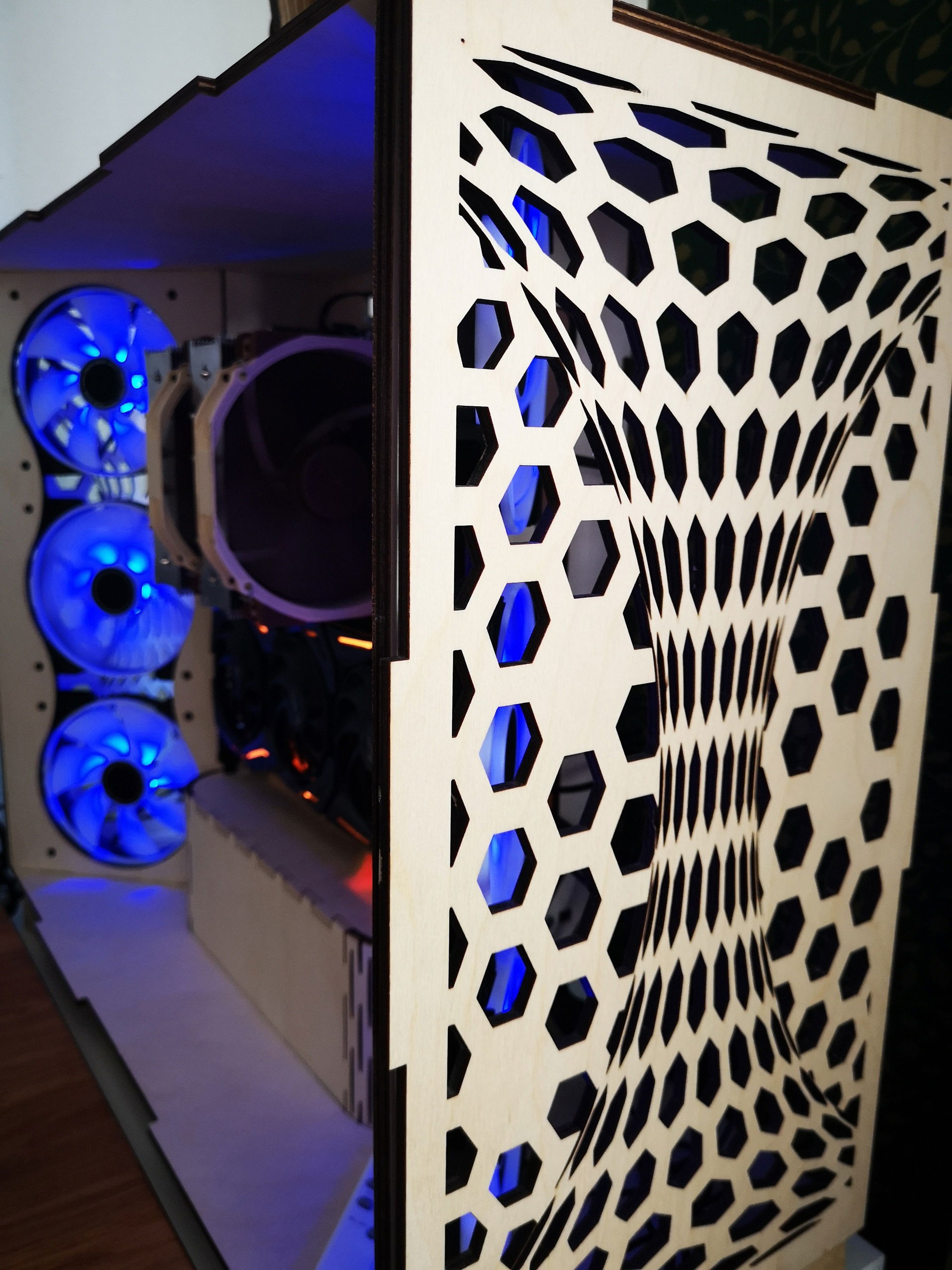 Laser cut Torus case scratch build » builds.gg