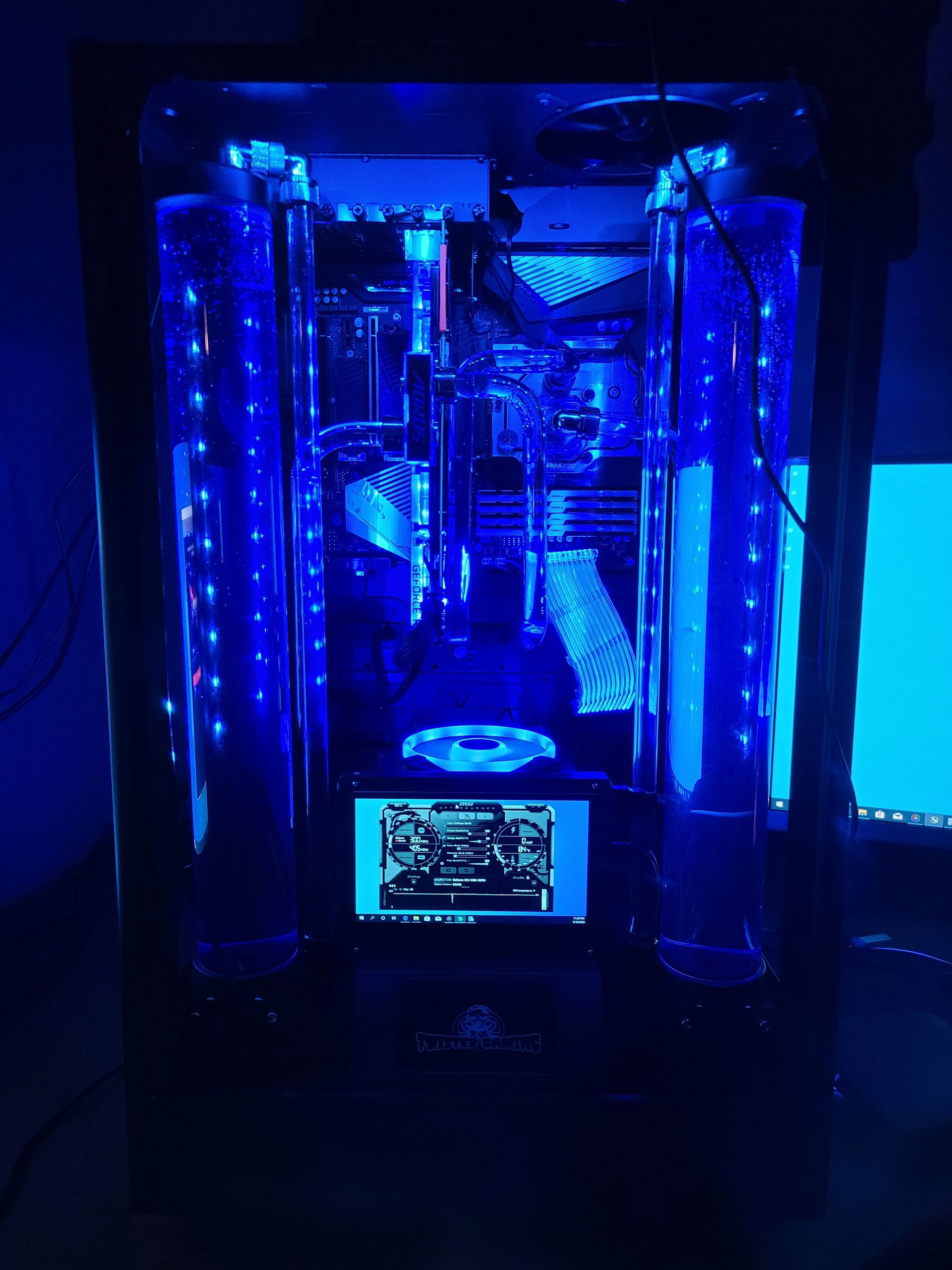 The Tower 900 » builds.gg