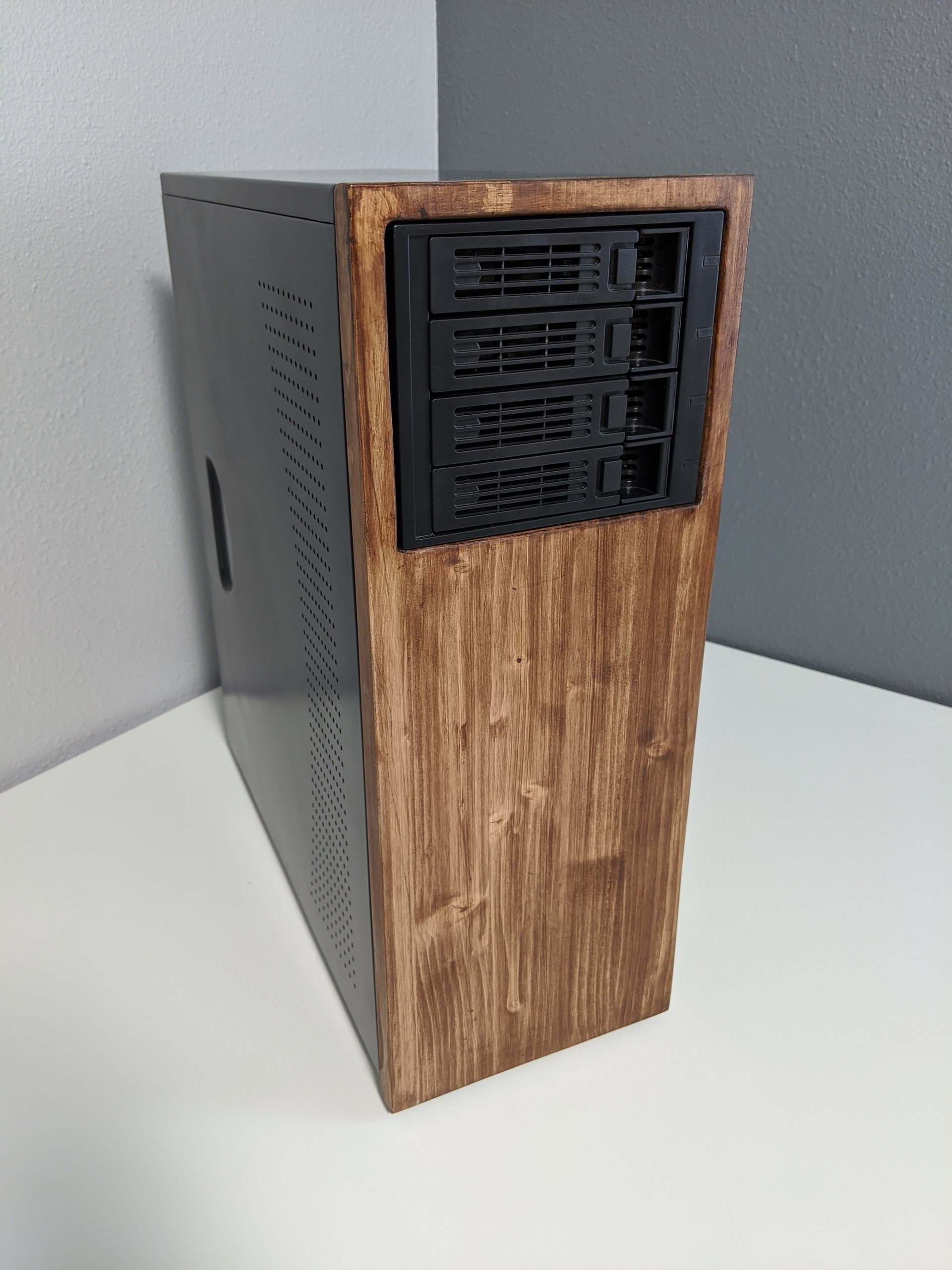 Home-Server » builds.gg