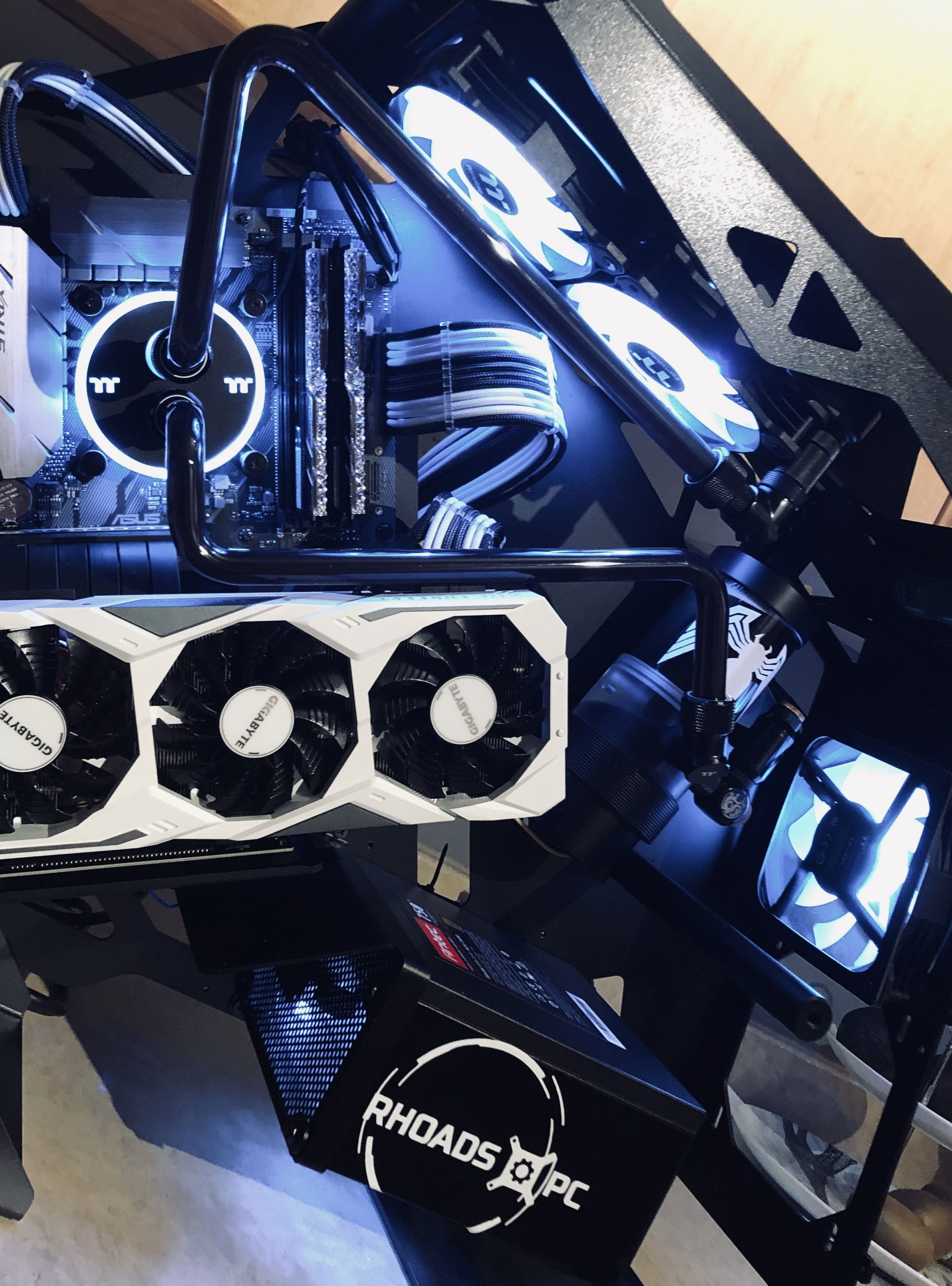 Venom Case Mod » builds.gg