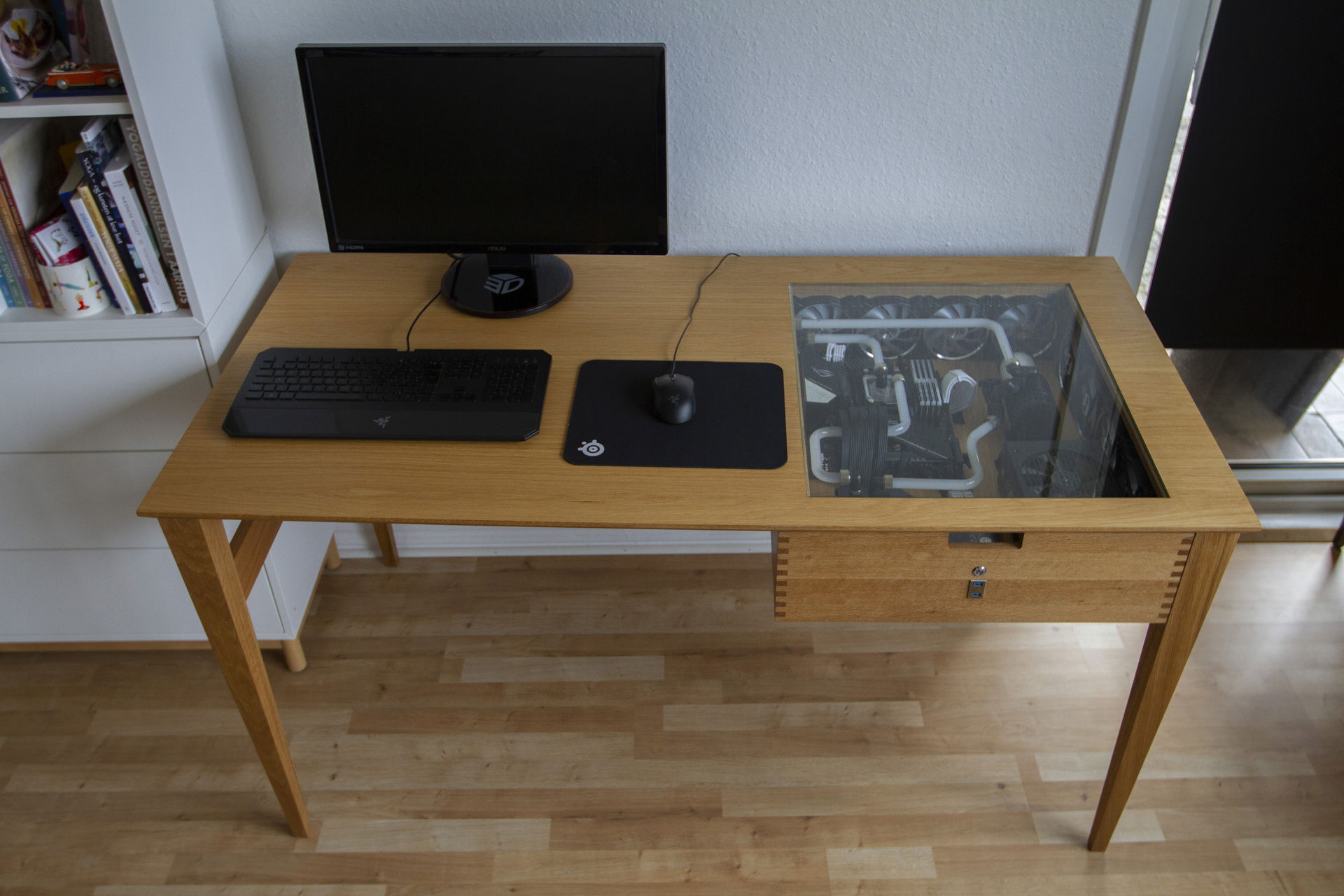 Wooden Desktop PC - Danish Design meets PC Master Race » builds.gg