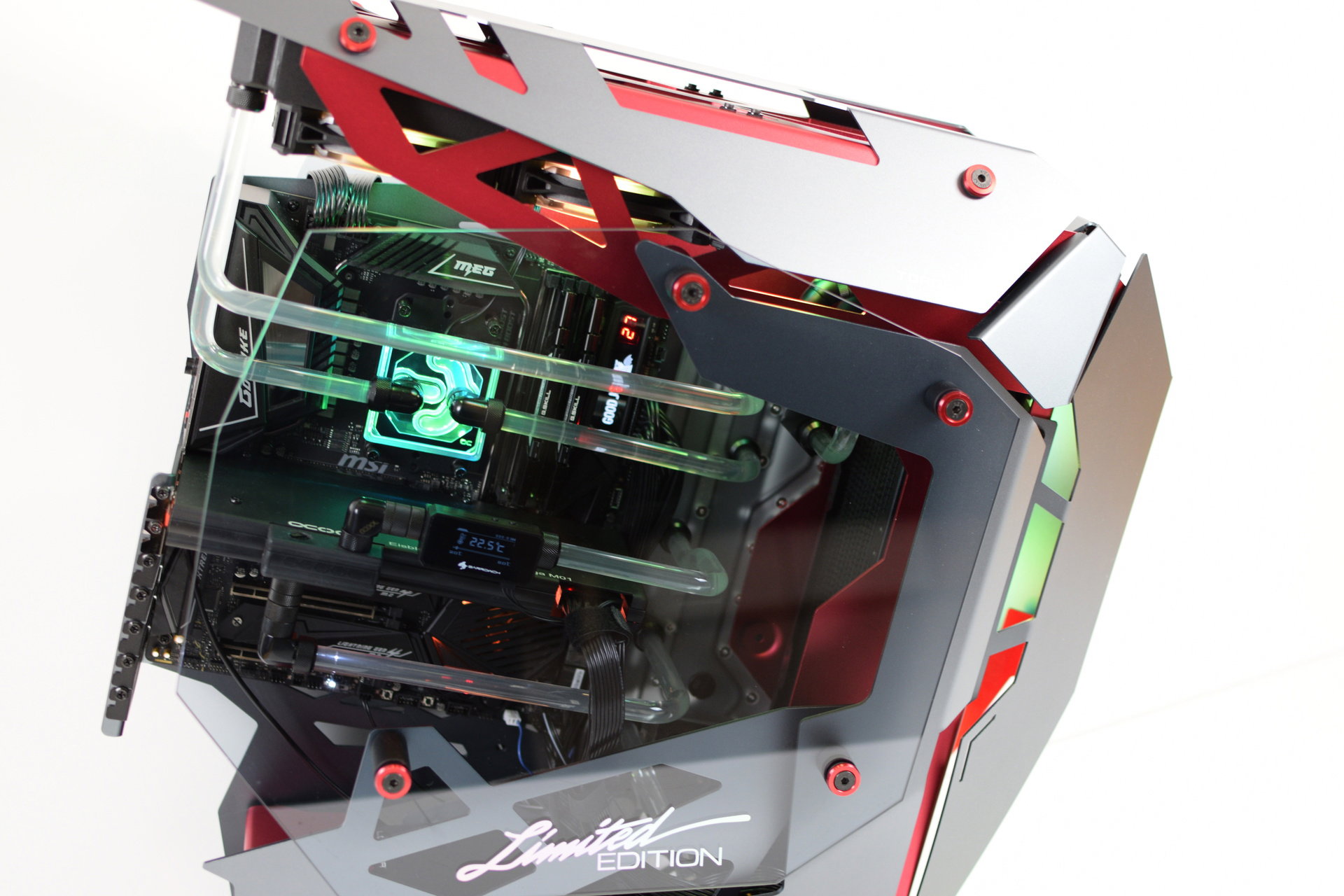 Special Edition Antec Torque Red Waterway » builds.gg