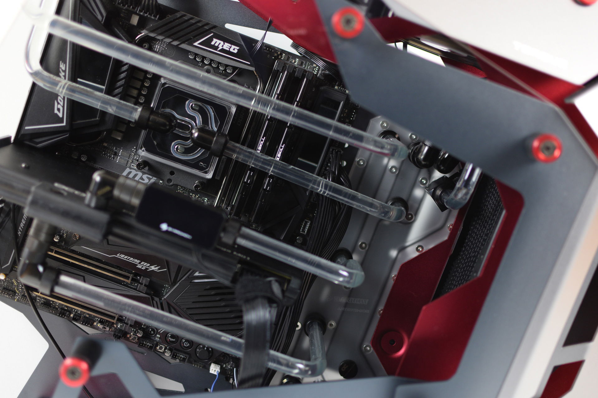 Special Edition Antec Torque Red Waterway » builds.gg