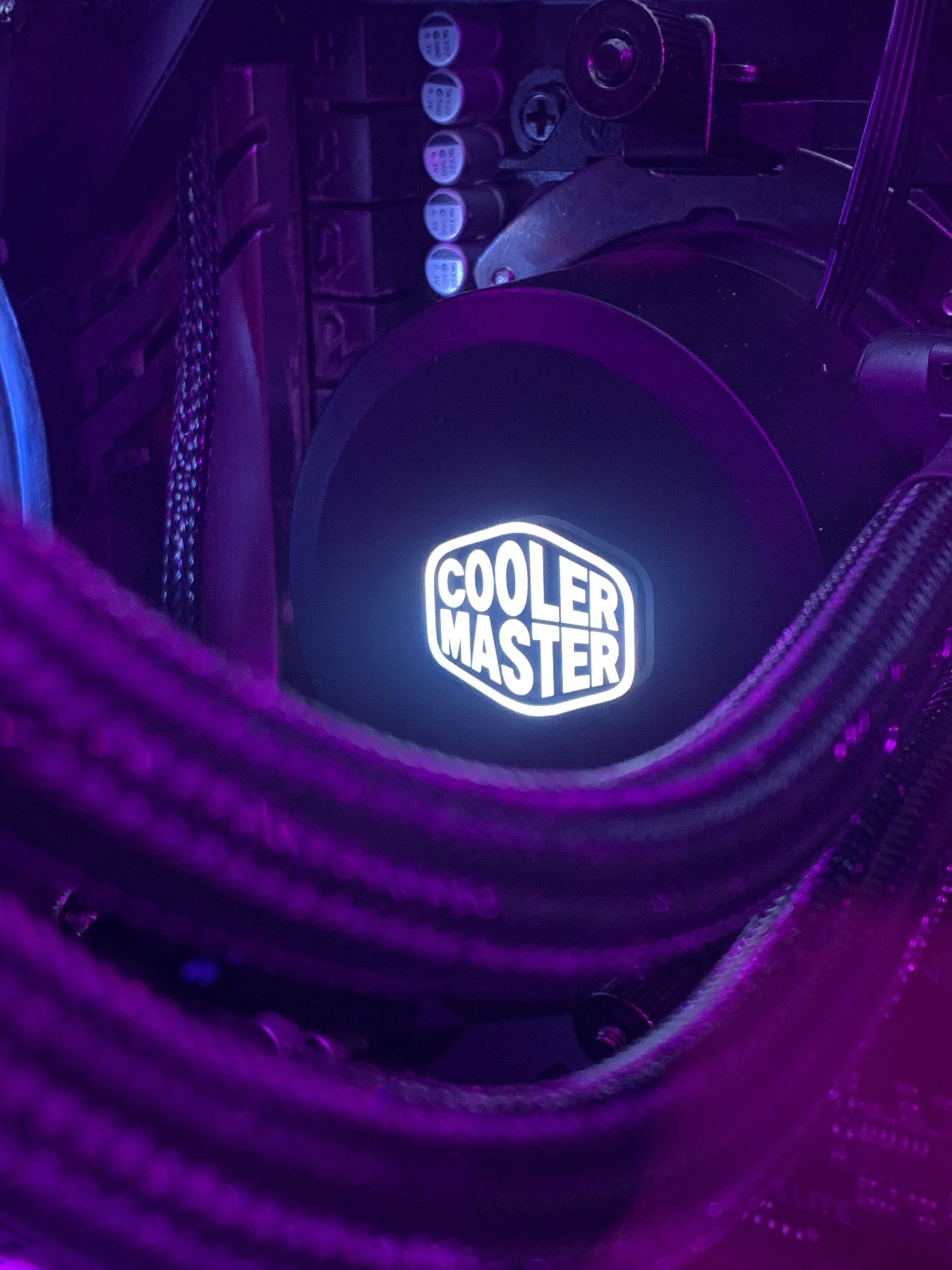 Phantom — Gaming Setup 2020 » builds.gg