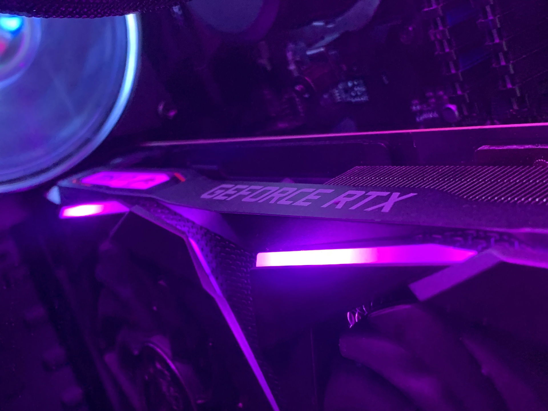 Phantom — Gaming Setup 2020 » builds.gg